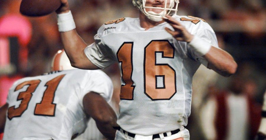 Vols great Peyton Manning recalls Tennessee recruitment