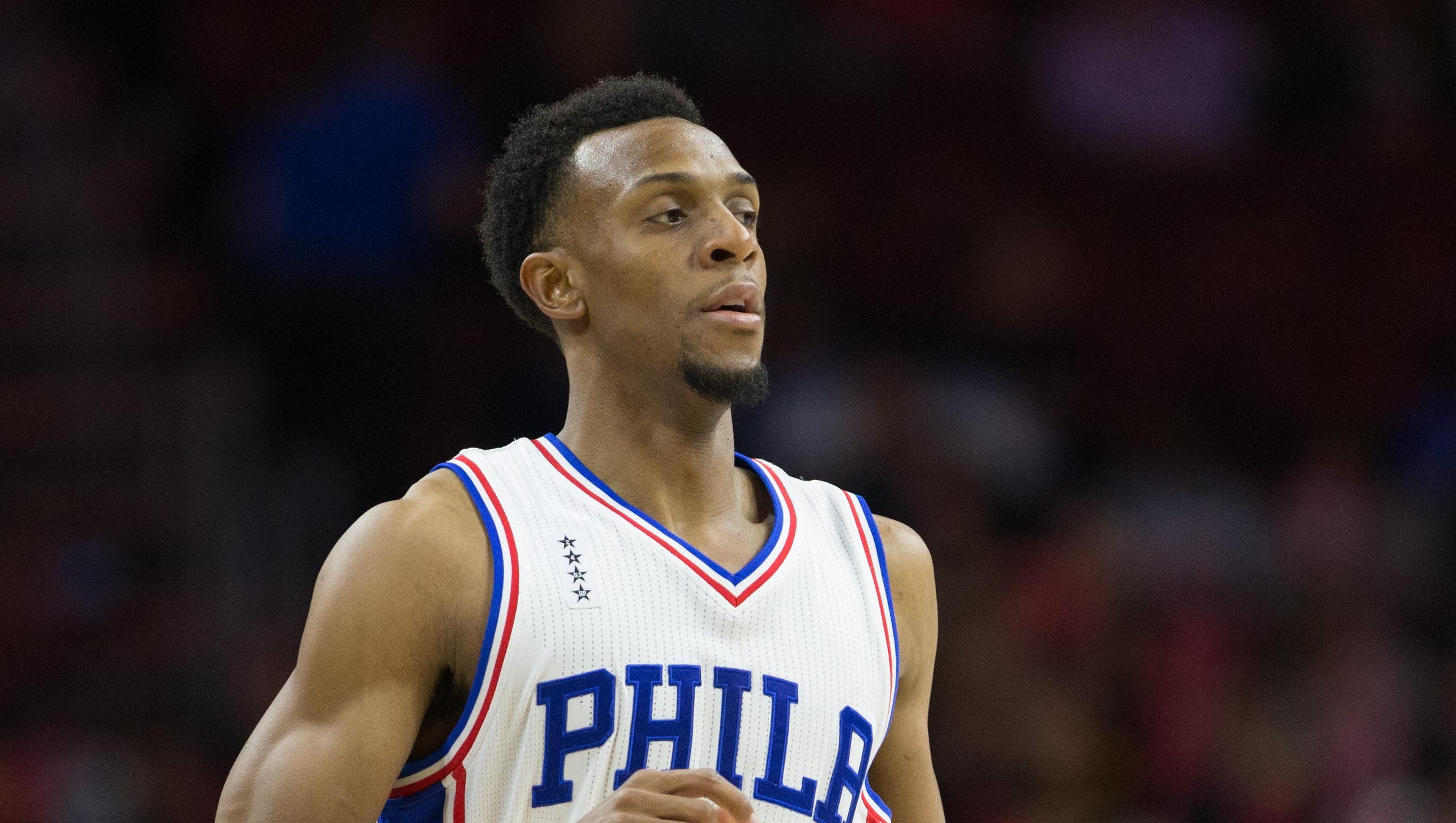 Point guard Ish Smith agrees to contract with Pistons