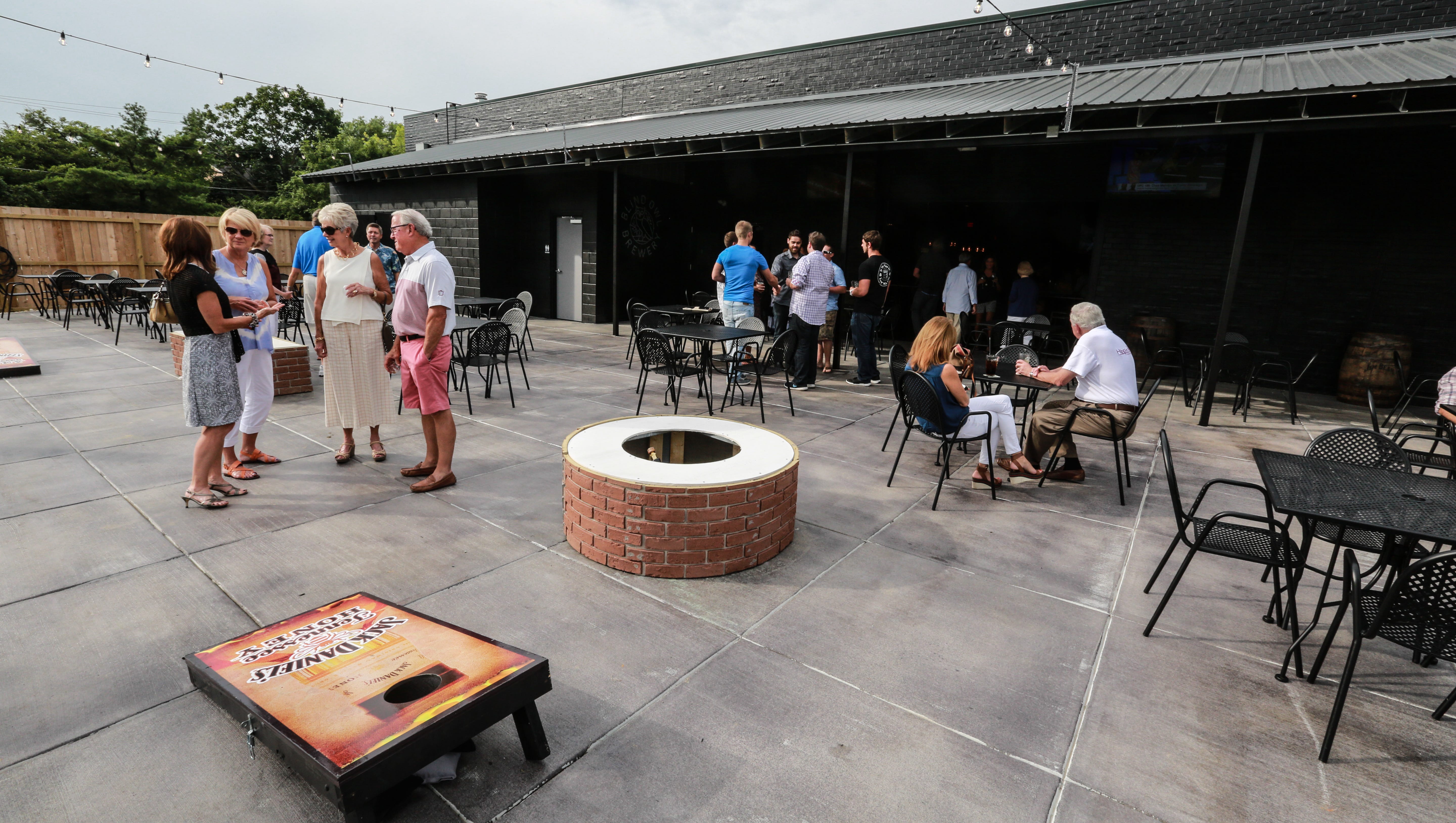 Restaurants with outdoor seating in Indianapolis: A big, fat guide