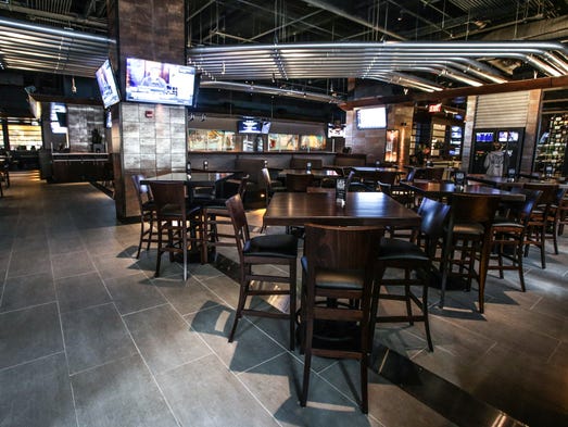 Yard House bar/eatery opens in Downtown Indy