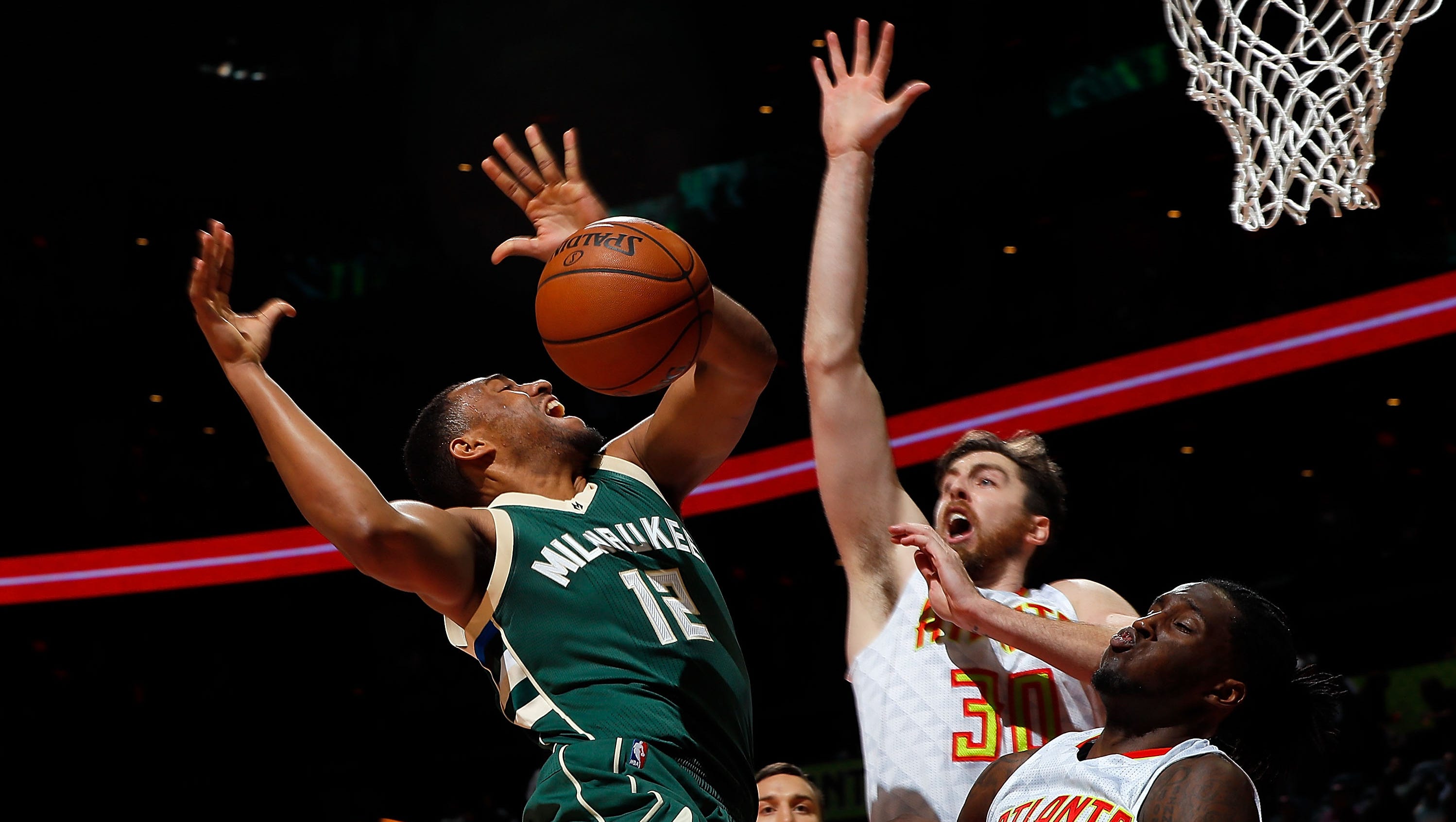 Hawks 107, Bucks 100: Second-half comeback falls short