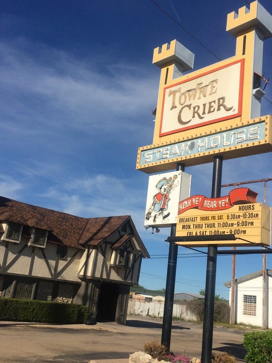 Towne Crier to reopen under new management