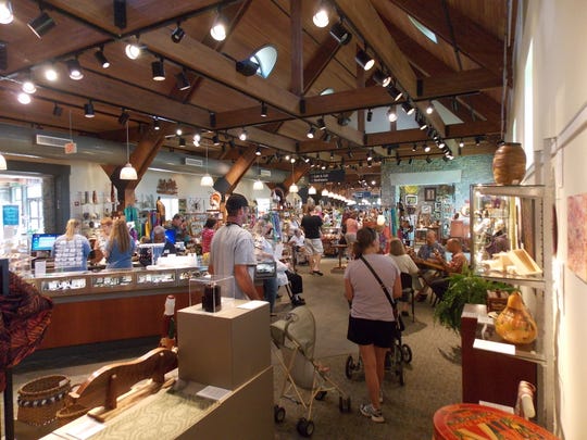 Art and commerce meet in Berea