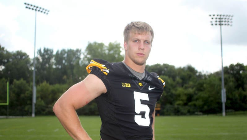 Packers sign Tanner Miller