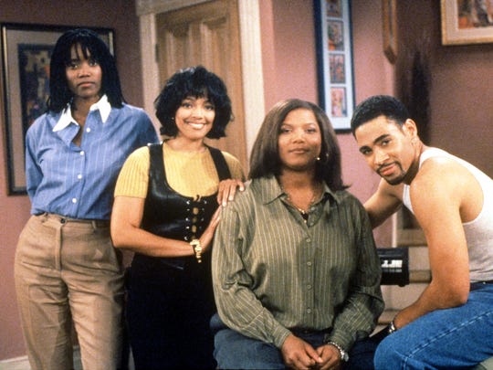 AS CBS reboots 'Murphy Brown,' 4 '90s shows strong women to watch