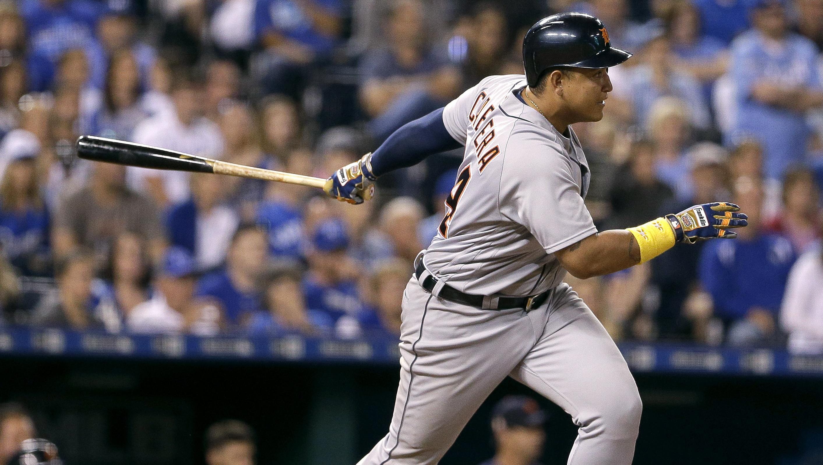 Cabrera's 2-run single in 9th rescues Tigers