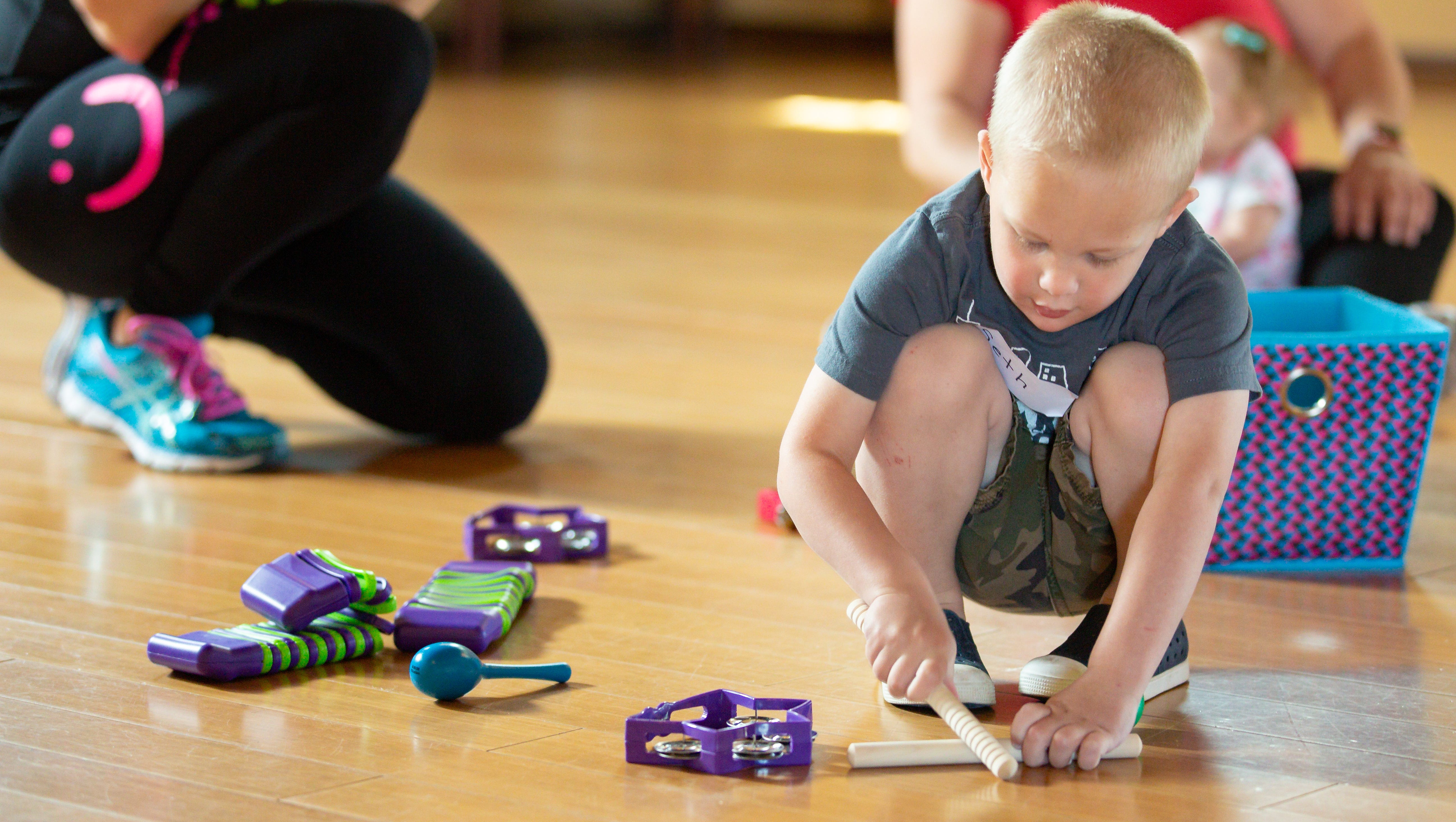 Zumbini class offers fun learning experience for toddlers, infants