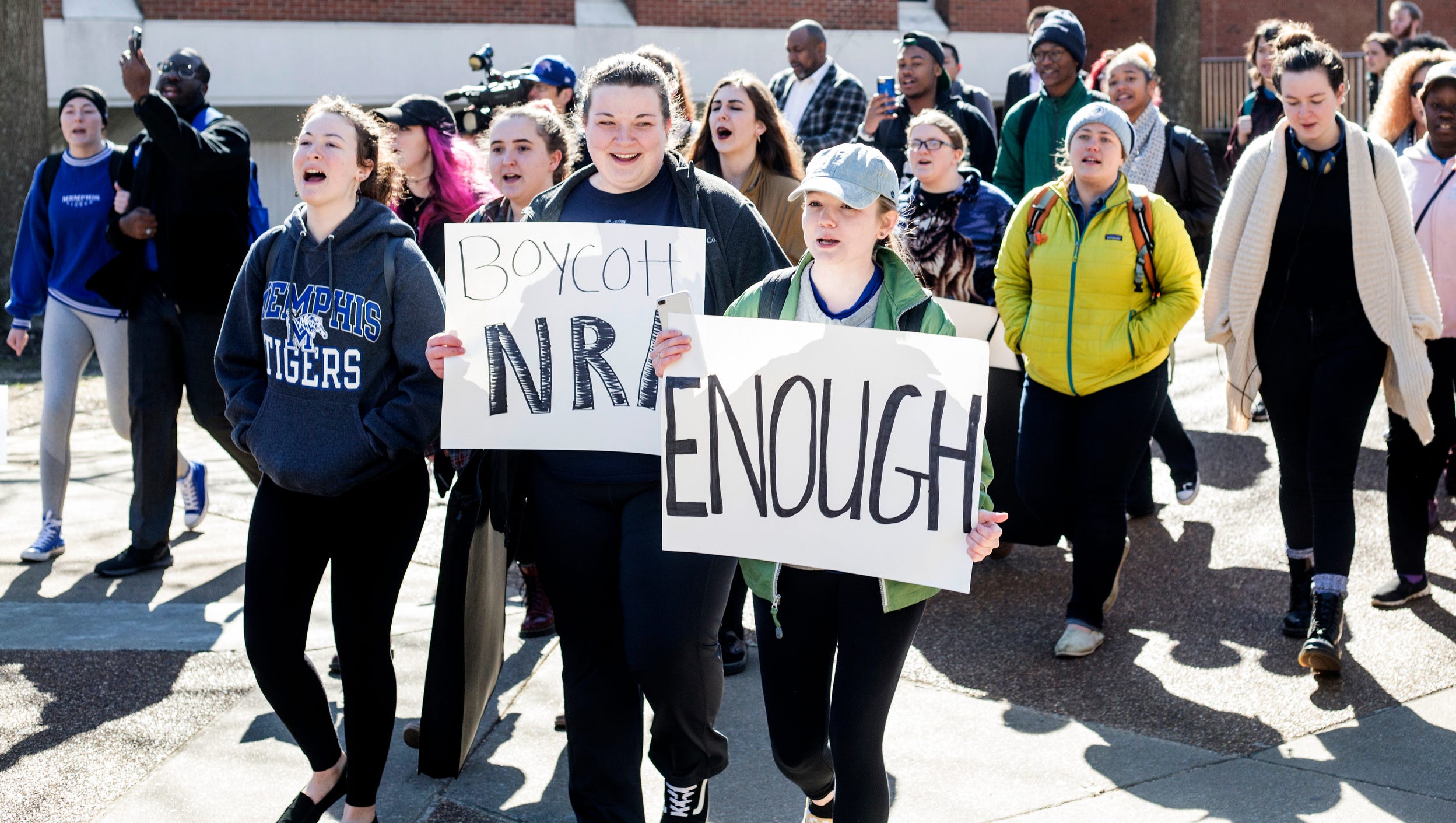 National School Walkout: Students across U.S. protest on Columbine ...