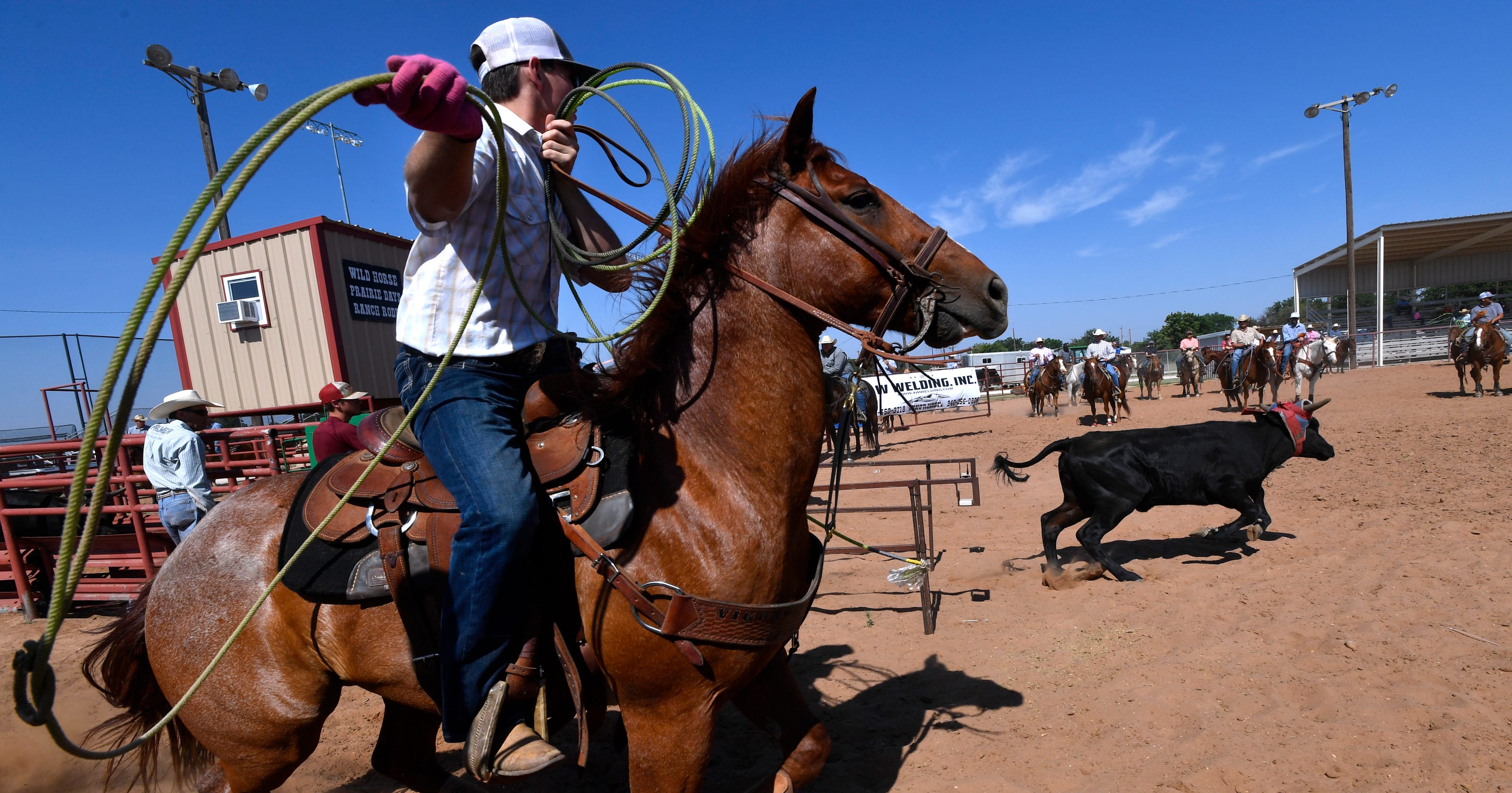 Haskell man's memory lives on in team roping event