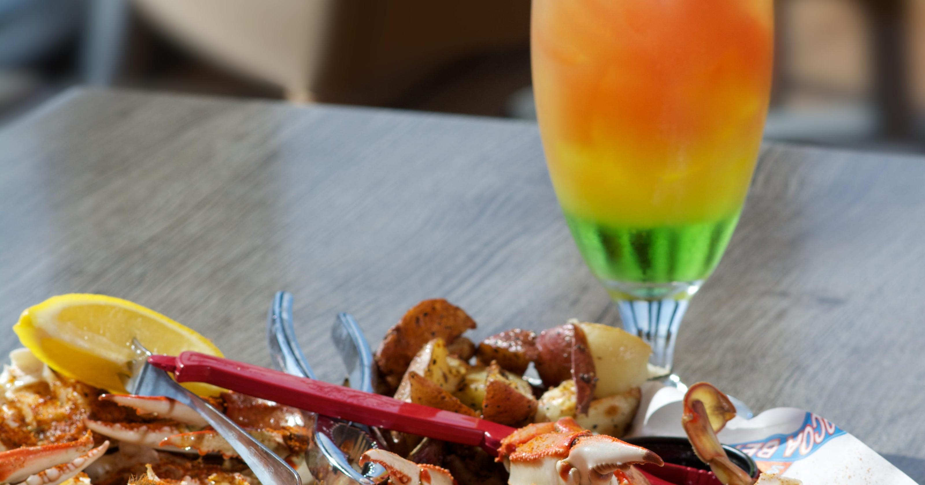 Craving blue crabs? Visit the pier