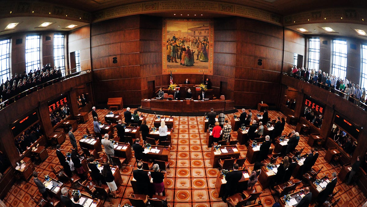 First day of the 2015 Oregon Senate