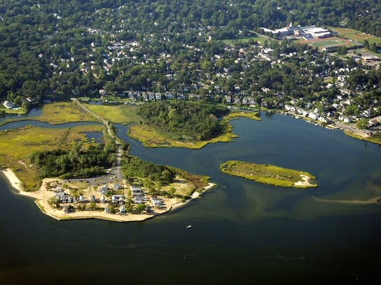 2 Rumson islands on sale for $3 million