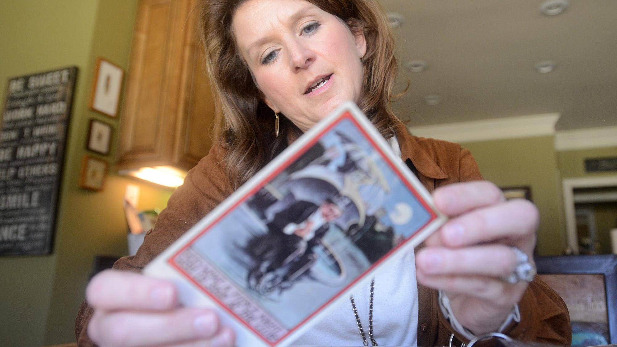 Sincerely yours: 1900s postcards