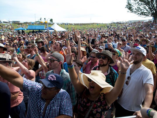 20,000 to invade small town Iowa for Willie Nelson-led fest
