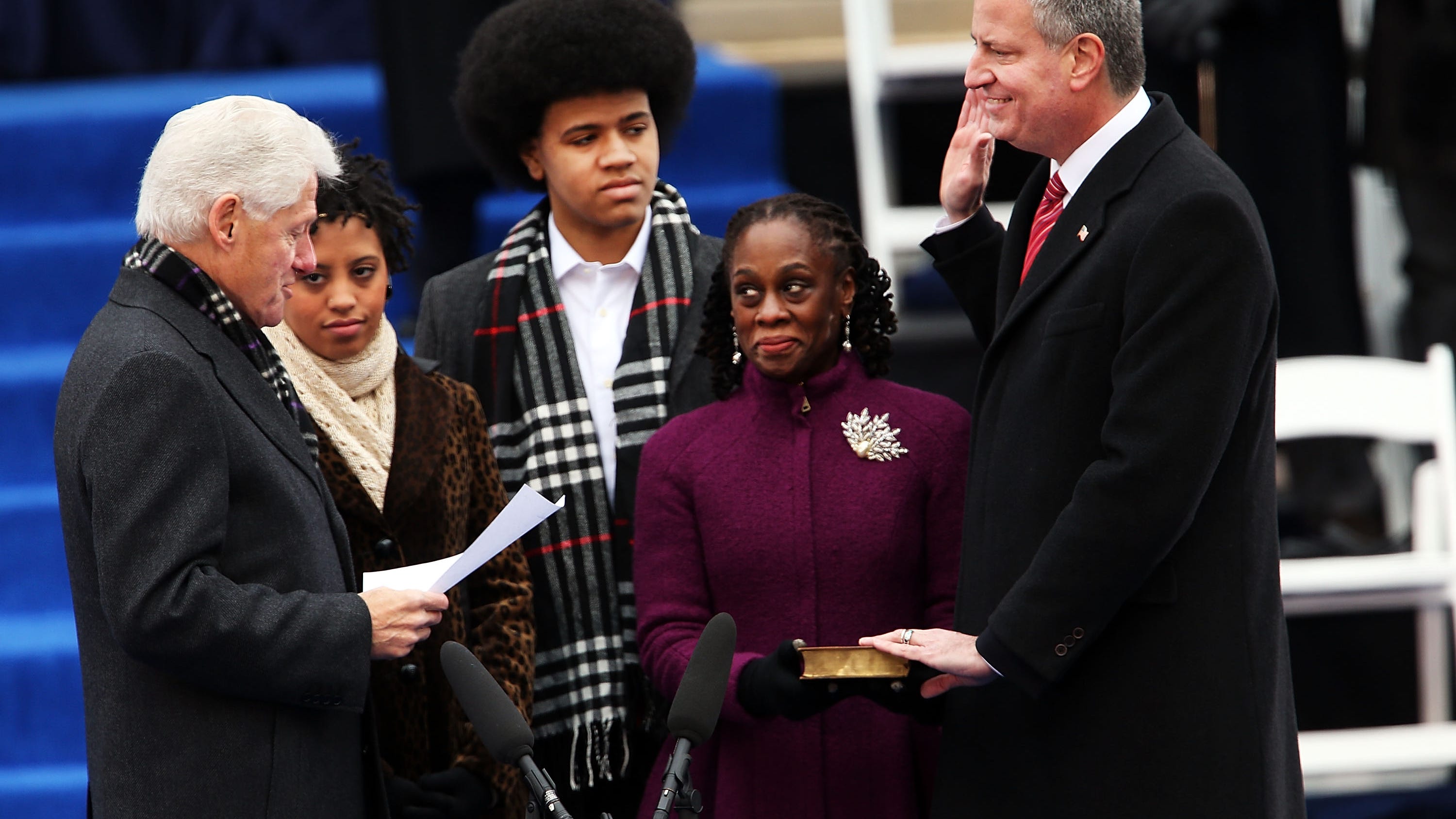 Watch: NYC Mayor Bill de Blasio dancing at his wedding in 1994