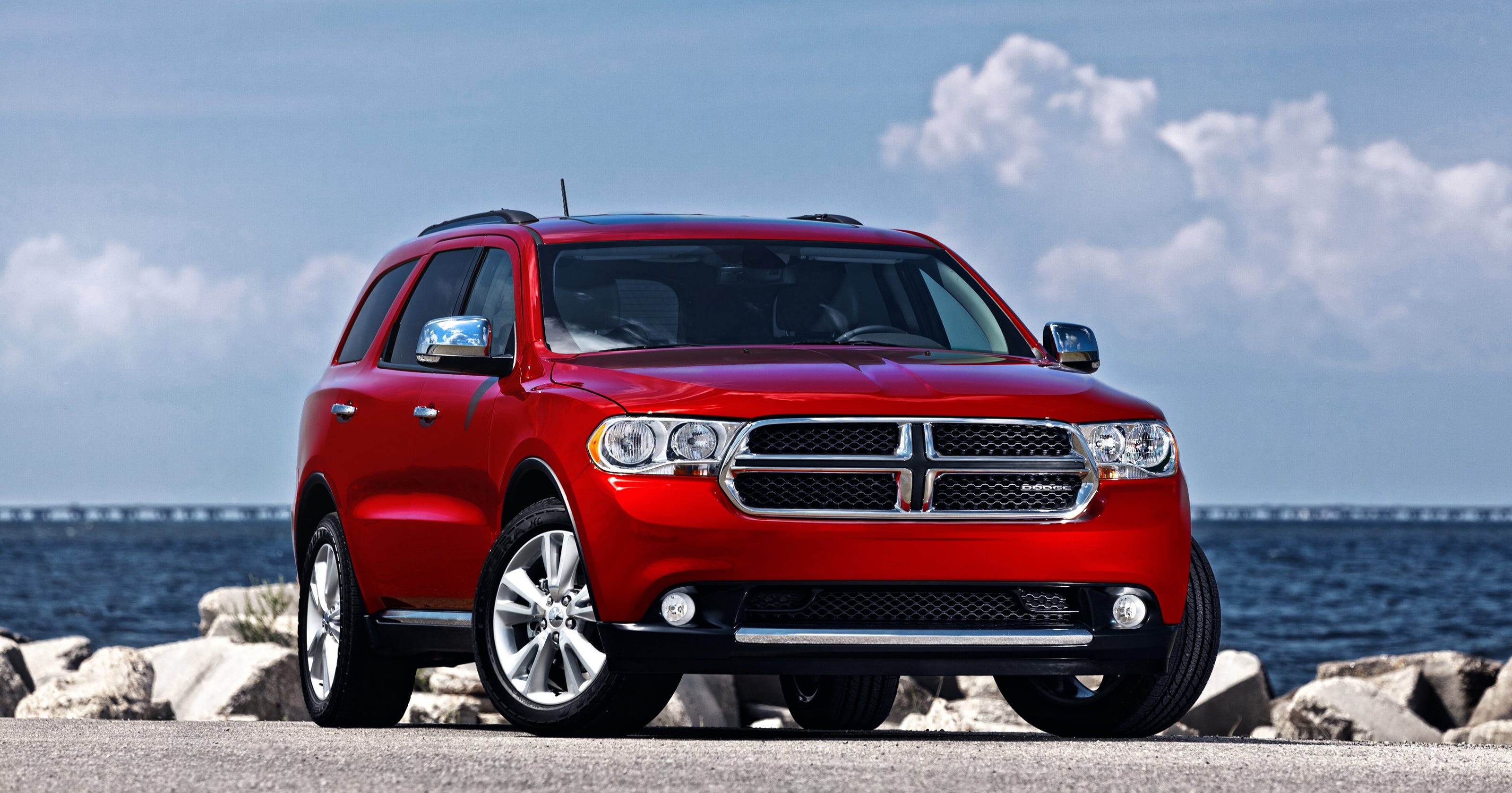 FCA US to recall 467,000 Dodge Durangos, Jeep Grand Cherokees