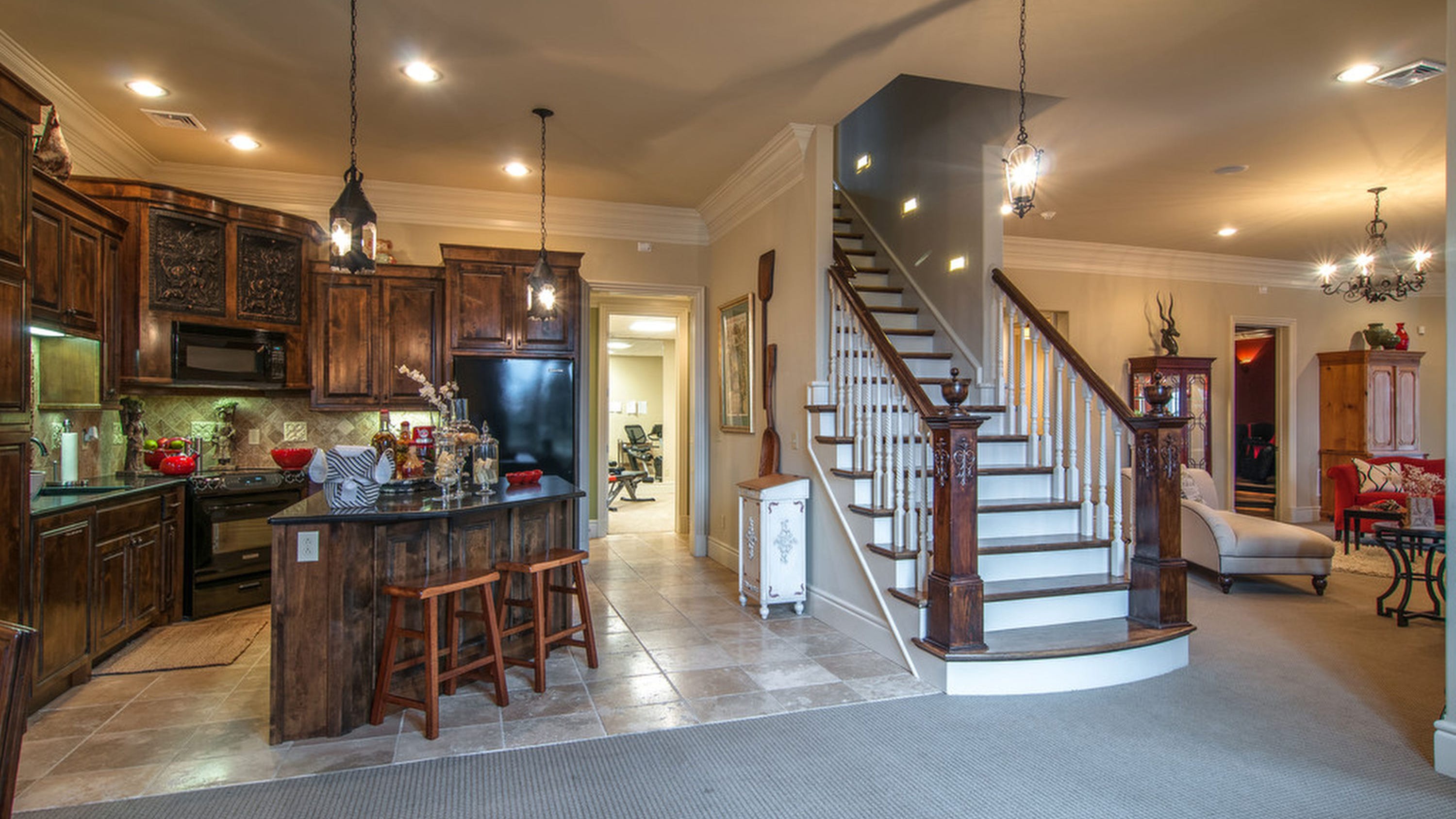 Peek Inside Million Dollar Home s Luxury Basement peek-inside-million-dollar-home-s-luxury-basement