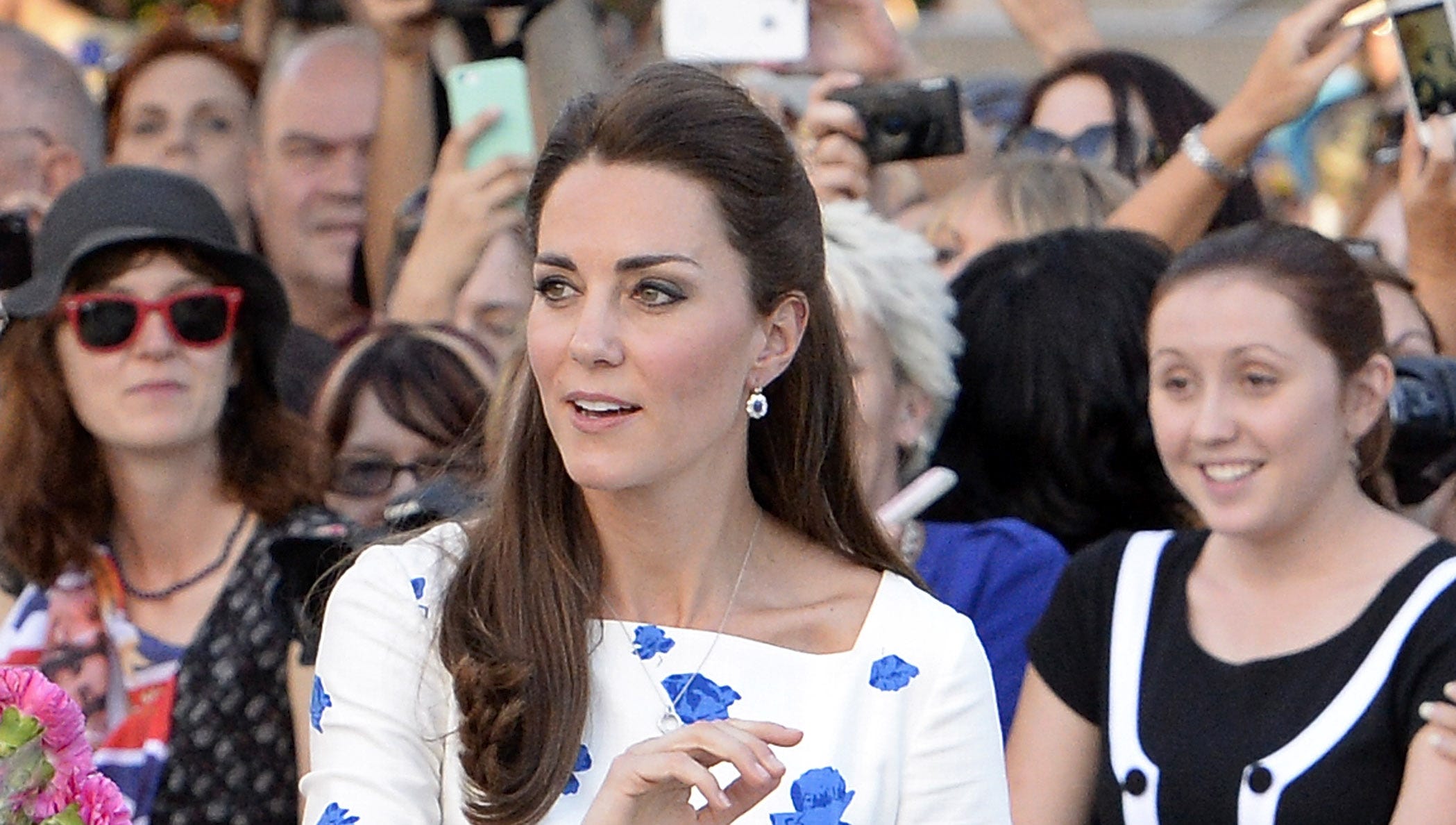 Who wore it best - Mindy or Kate?