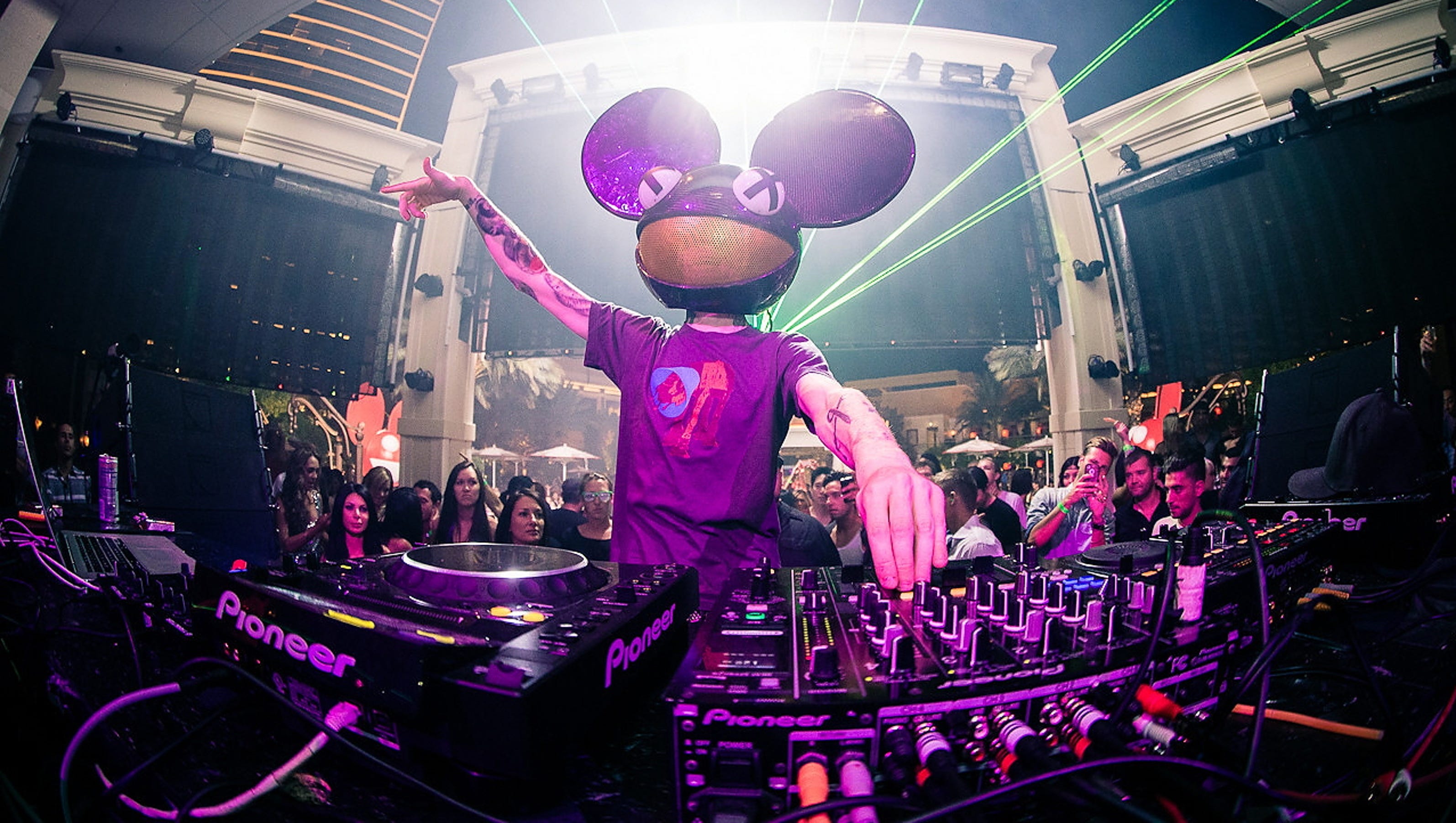 Disney takes on DJ deadmau5 over mouse-ears garb