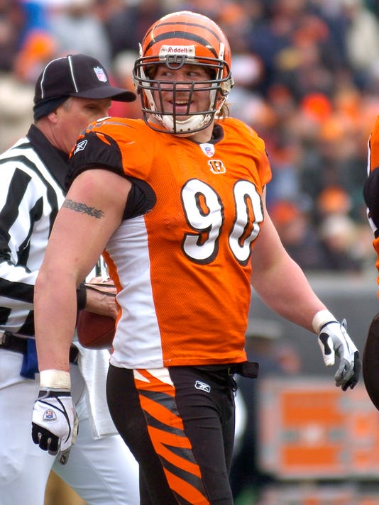 Former Bengals DE Justin Smith announces retirement
