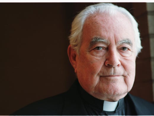 Notre Dame's Rev. Theodore Hesburgh dies at 97