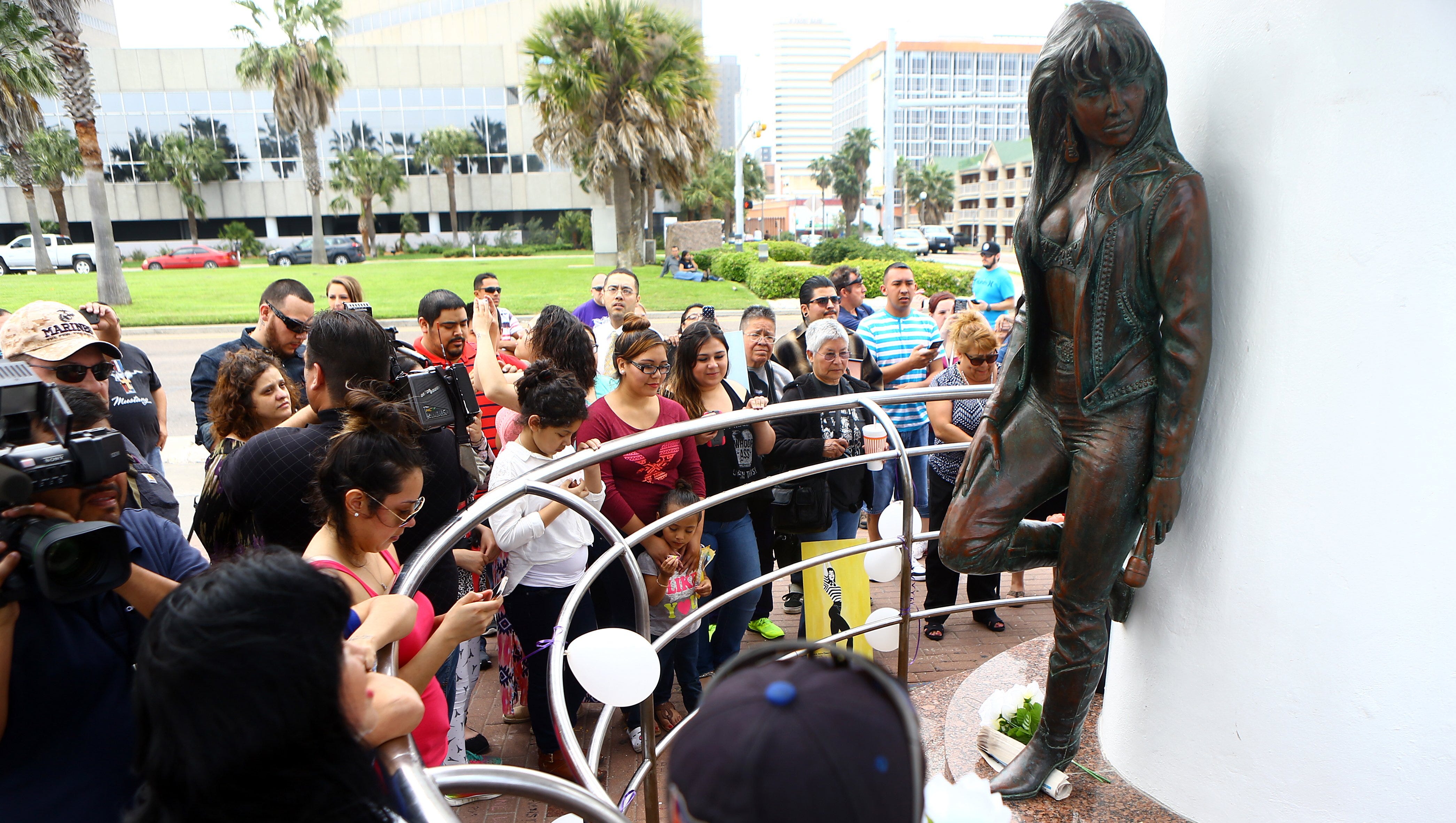 Fiesta de la Flor: Selena Quintanilla Landmarks in Corpus Christi