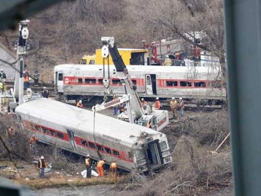 Archive: VIDEOS: NTSB: Train was going 82 mph just before curve; brakes ...