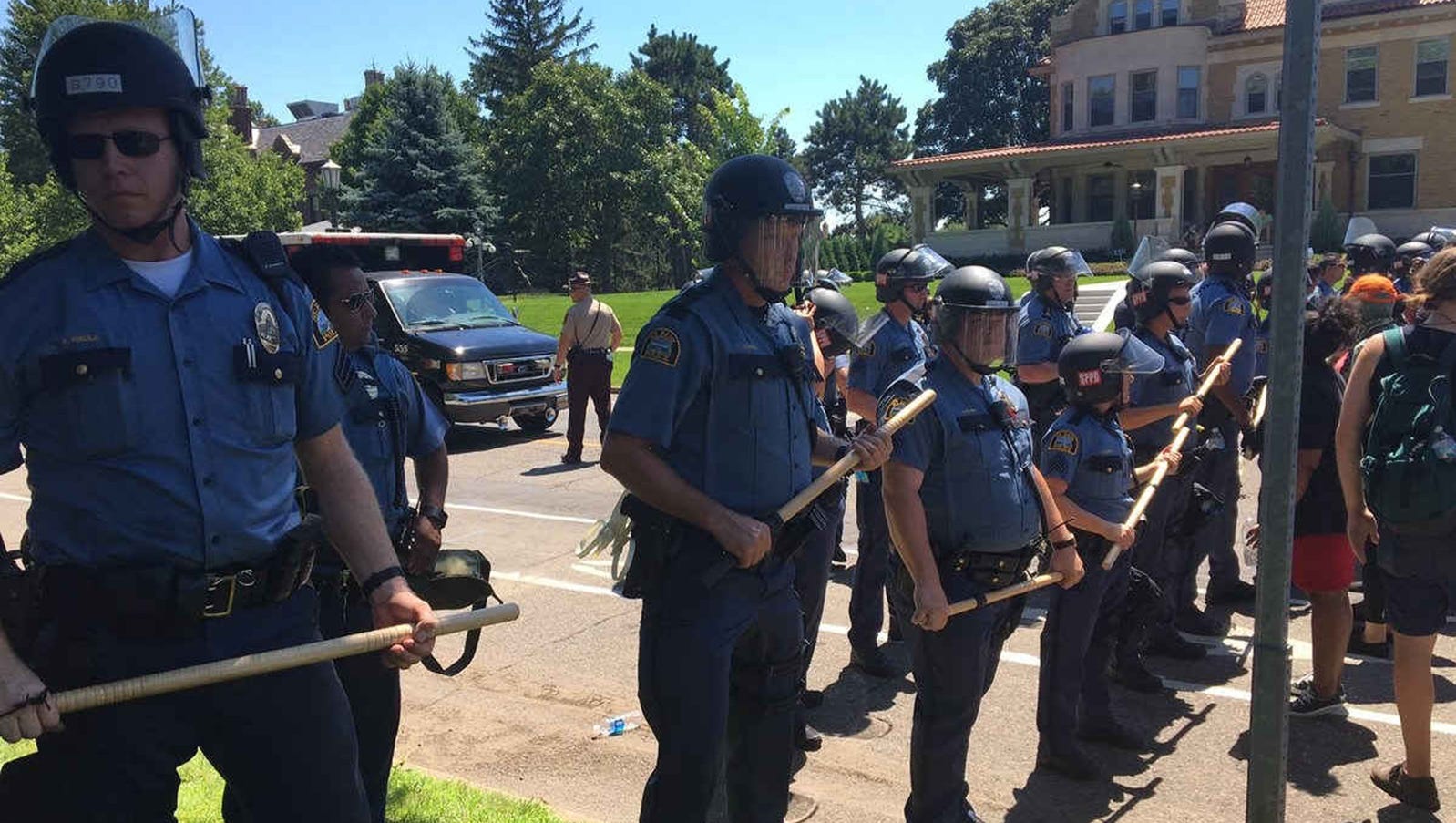 Arrests made as police clear Philando Castile protesters