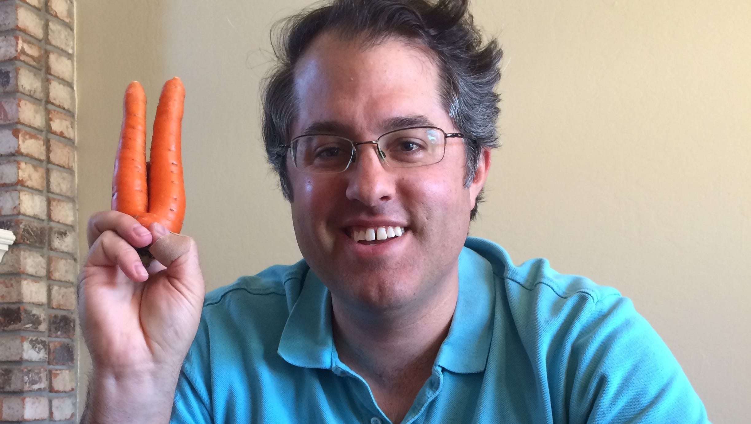 Ugly fruit and veggies don't end up as food waste thanks to unusual ...