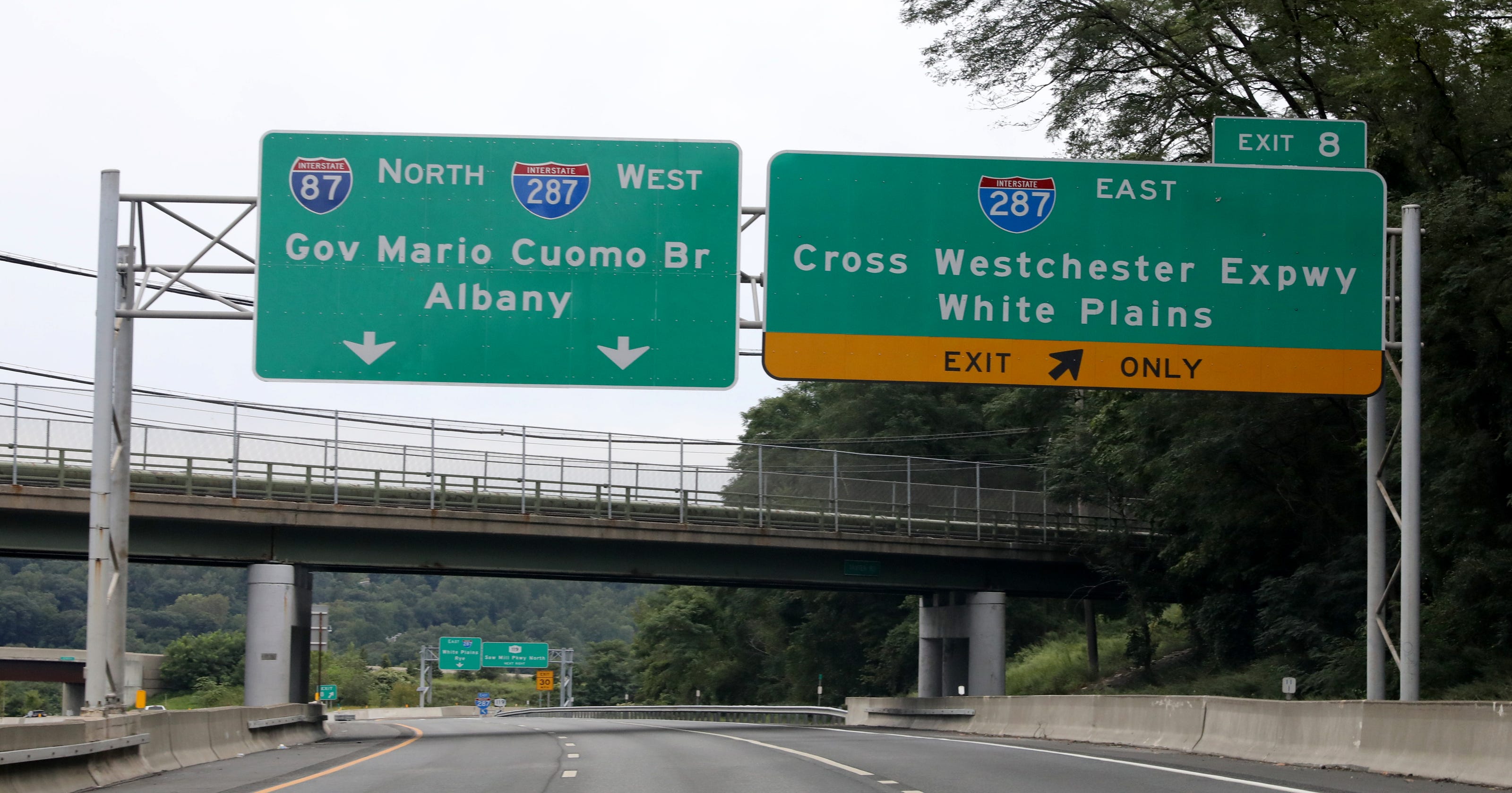 Missing a middle initial, Gov. Mario M. Cuomo Bridge signs will be fixed