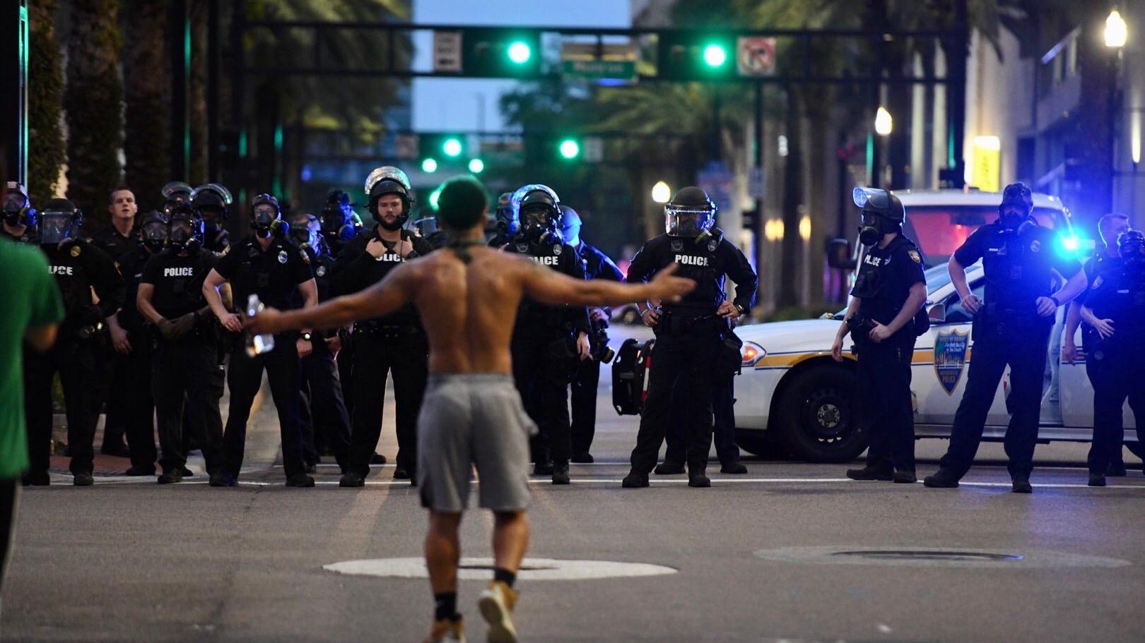 Violence erupts after Jacksonville demonstration; officer hospitalized Violence erupts after Jacksonville demonstration; officer hospitalized