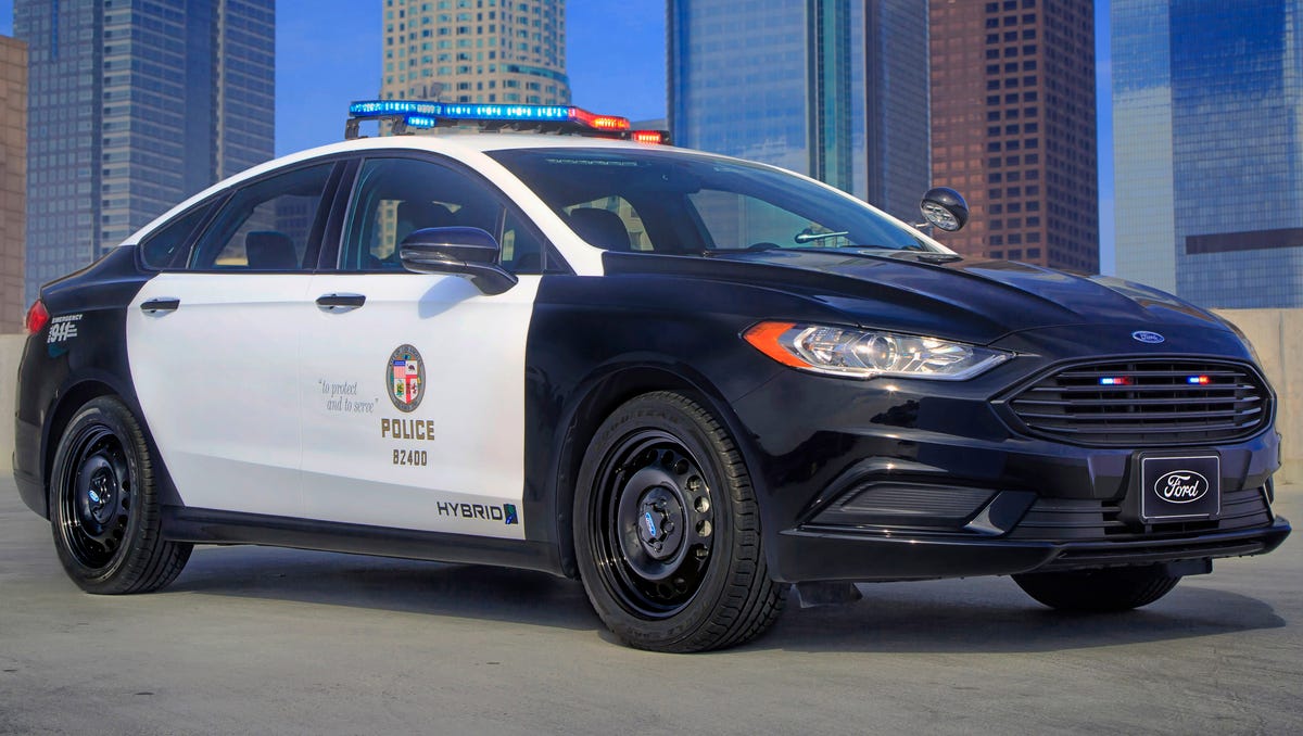 Photos: Ford's new hybrid police car gets tough on gas mileage