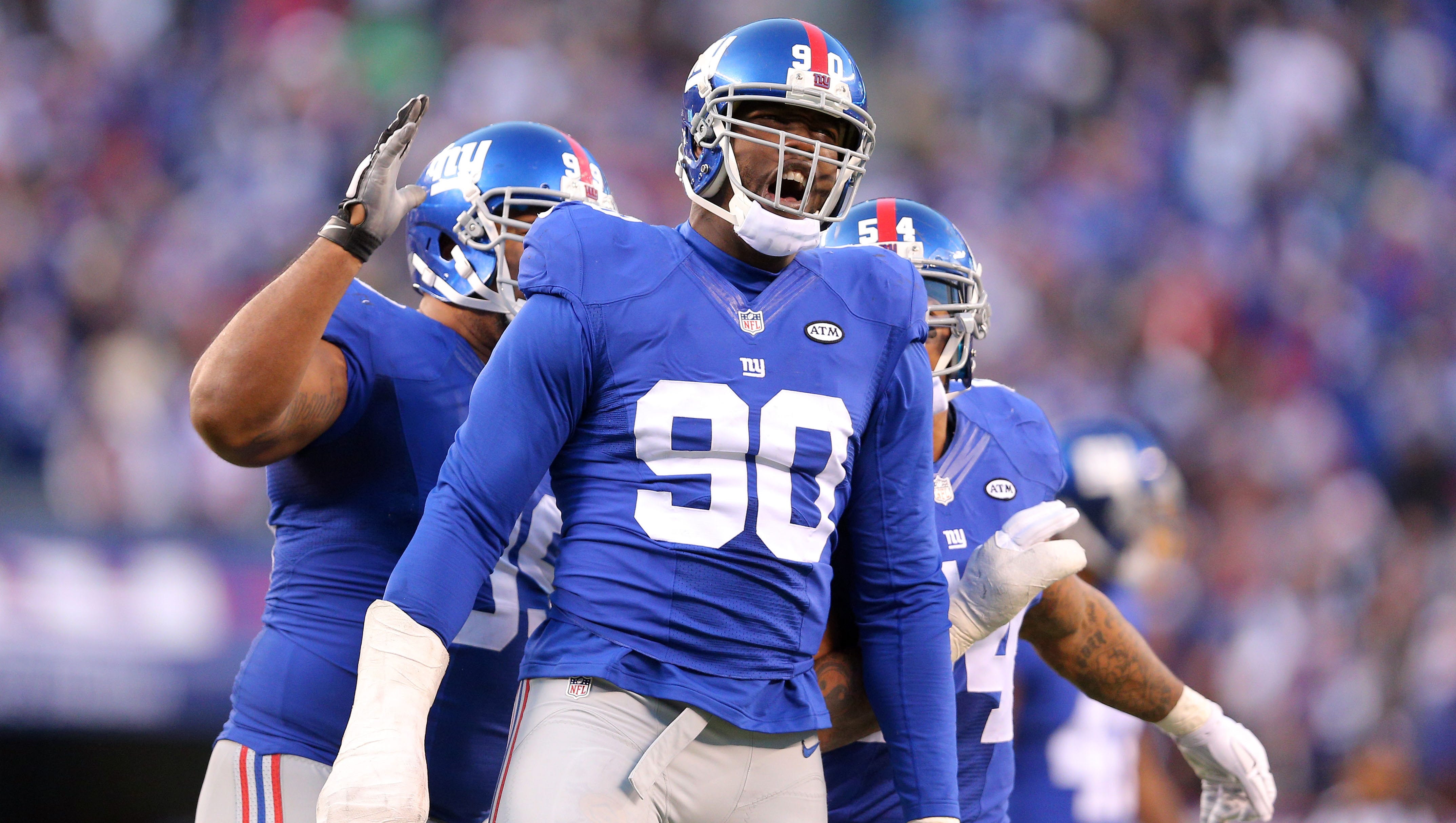 Jason Pierre-Paul to re-sign with Giants