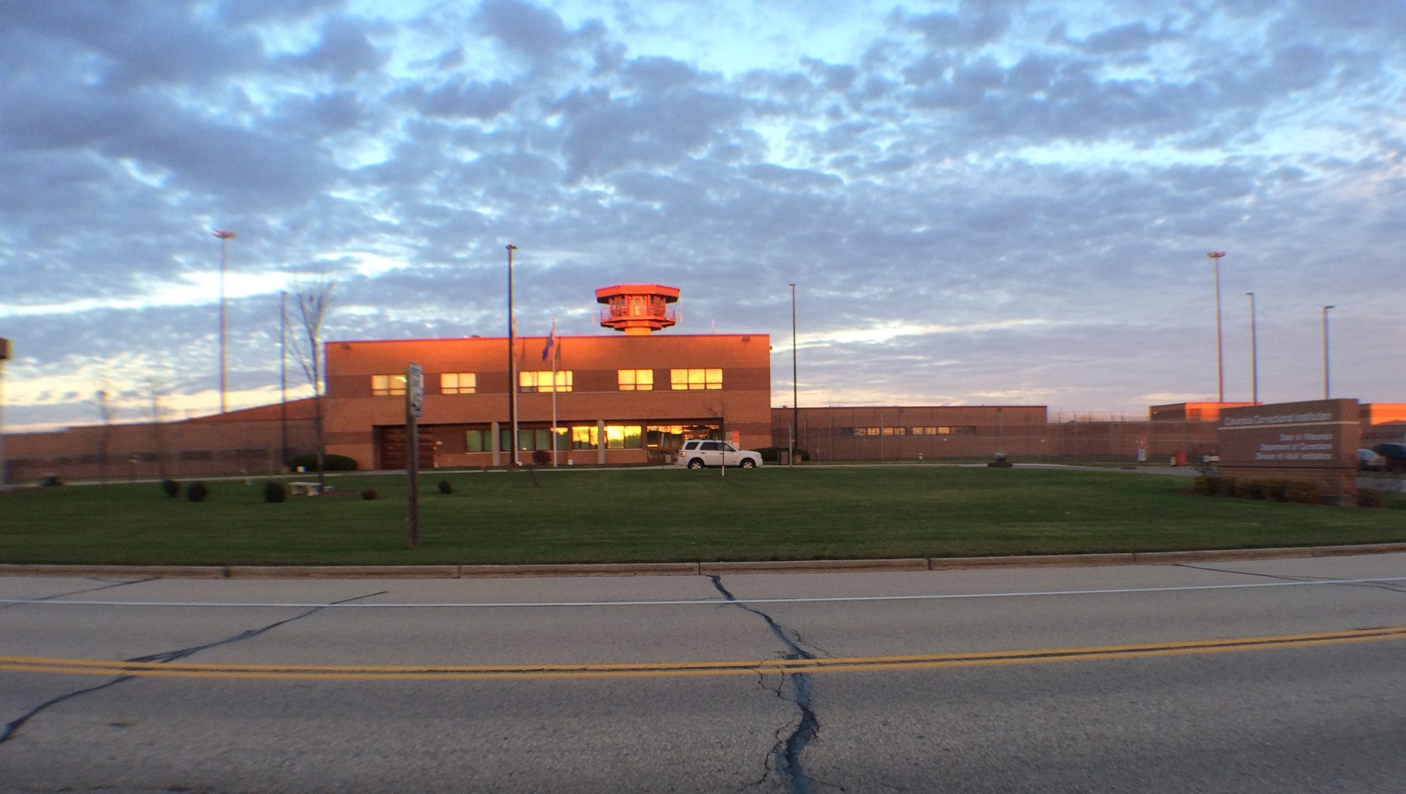 Wisconsin prisons: Dassey, Dahmer among Columbia Correctional inmates