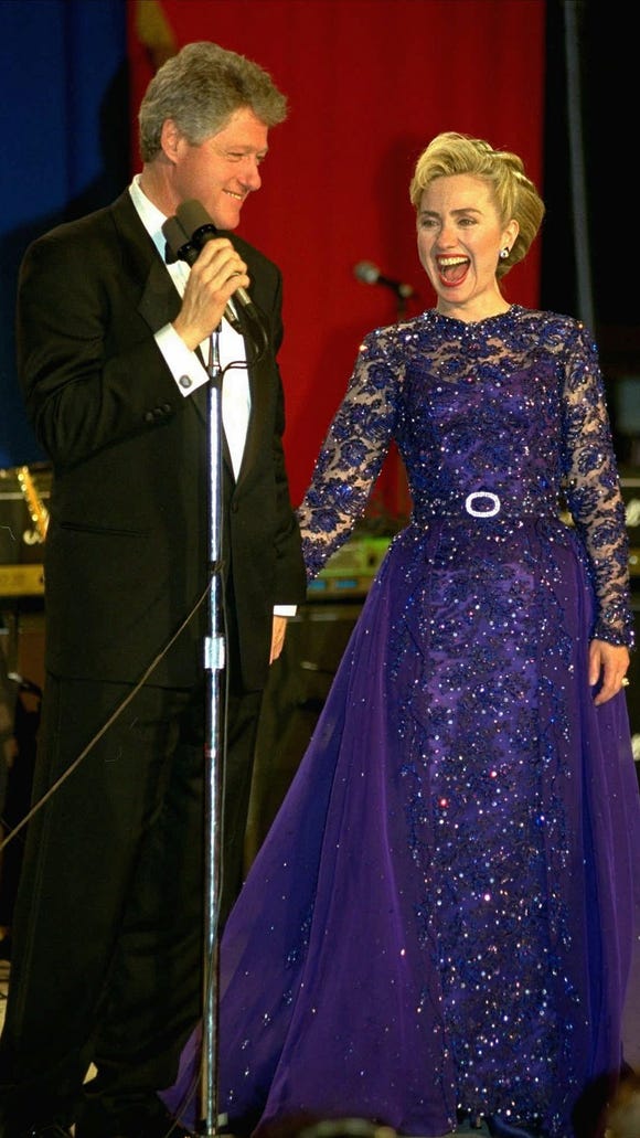 Hillary Clinton ditches pantsuit, stuns in bright pink Ralph Lauren gown