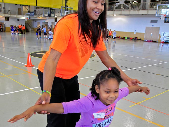 Tamika Catchings' Youth Holiday Basketball Camp