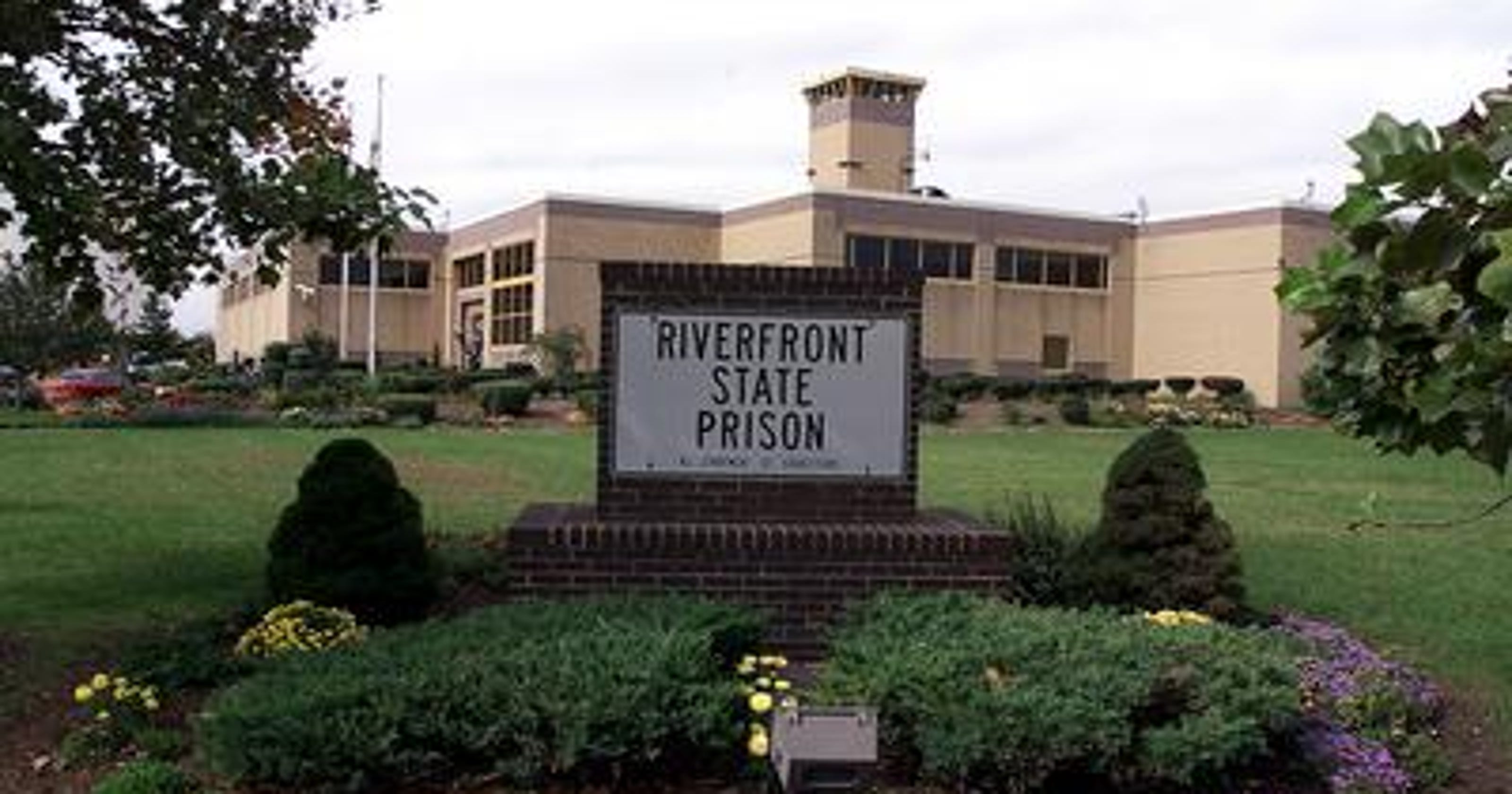 EDA notes Riverfront State Prison site offers skyline view, playground