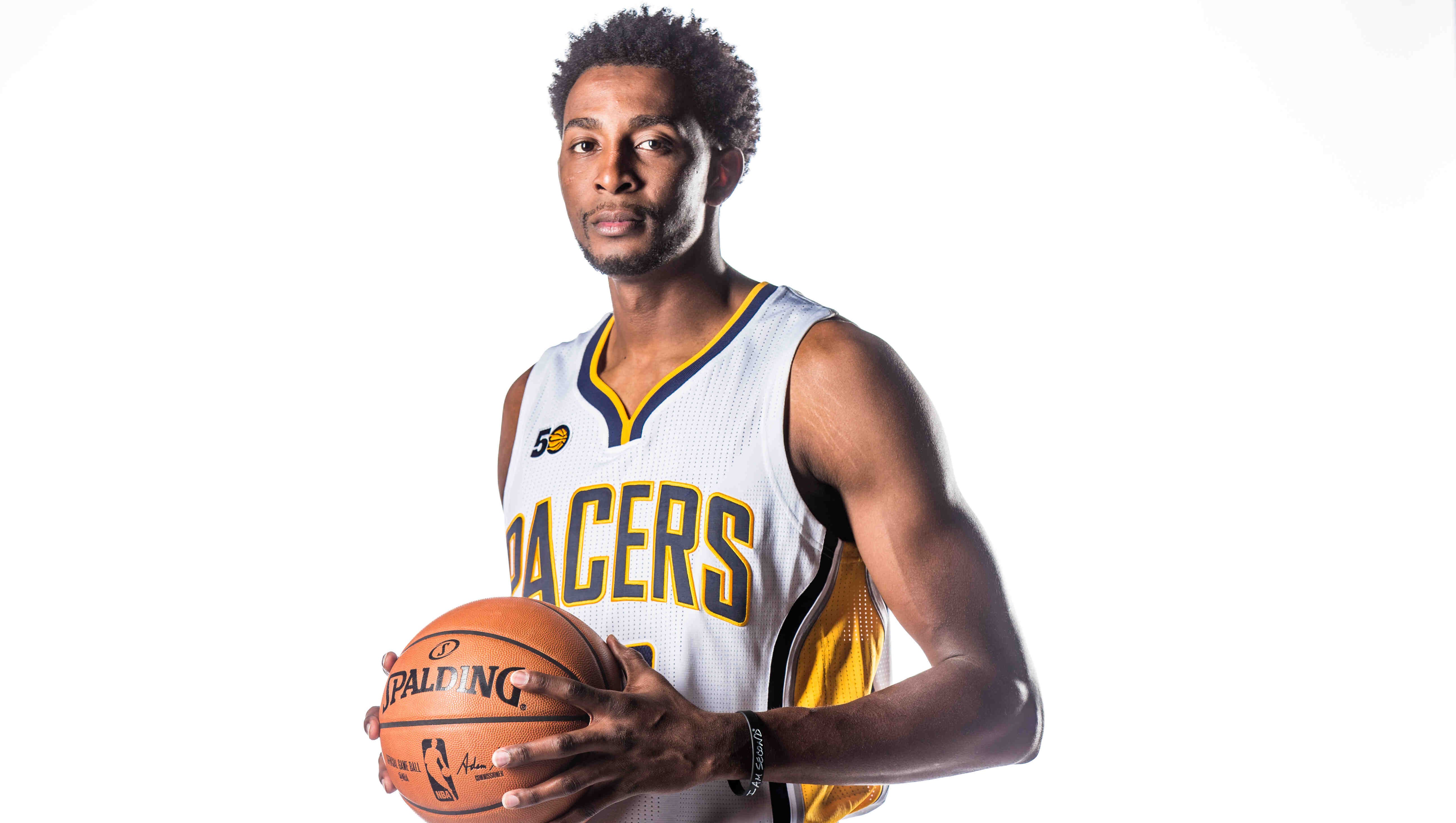 Insider: Pacers cut Jeremy Evans to finalize 15-man roster