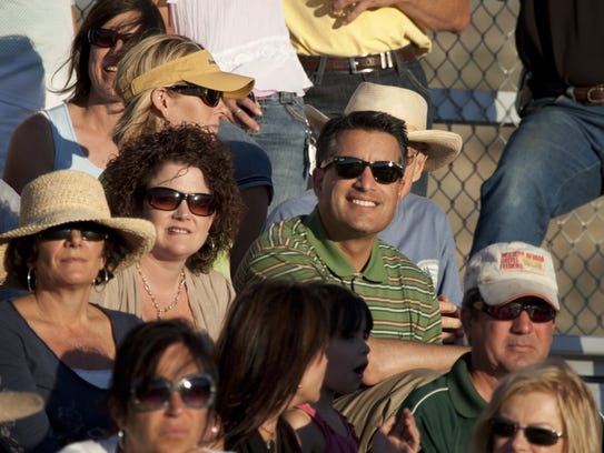 Sandoval announces end of 27-year marriage