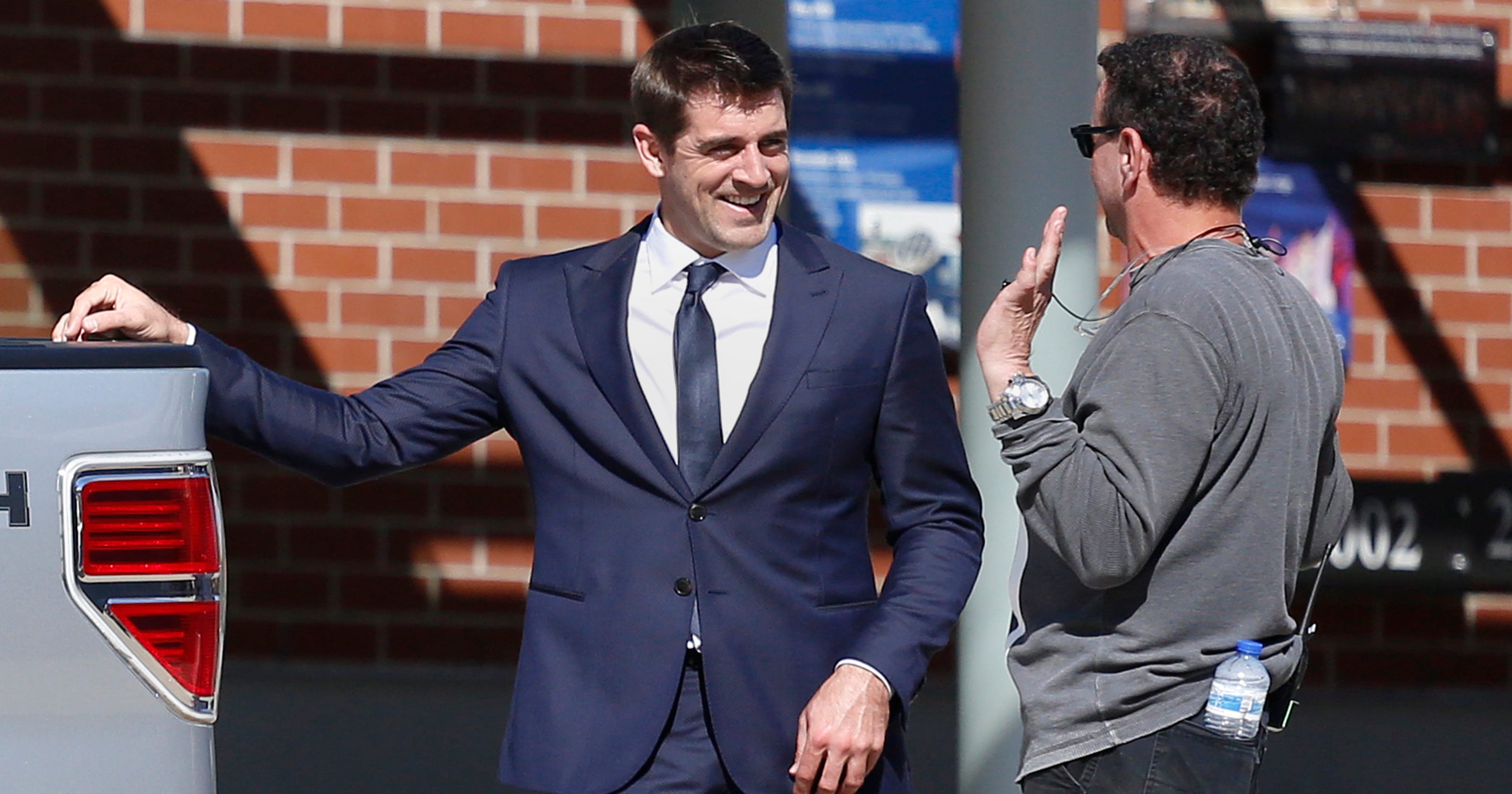 Aaron Rodgers, Olivia Munn drop by Appleton