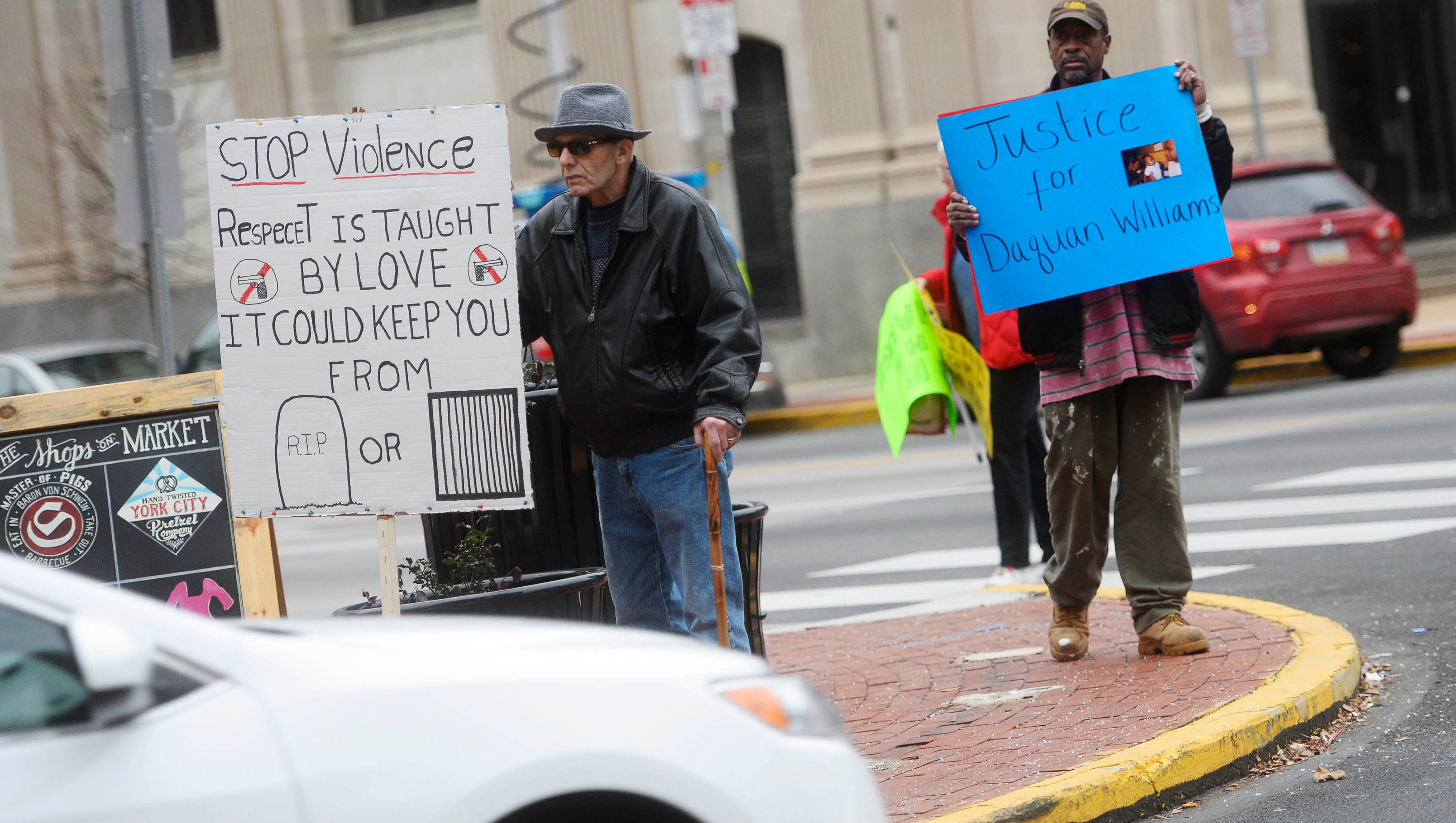Mayor, chief come to peace rally