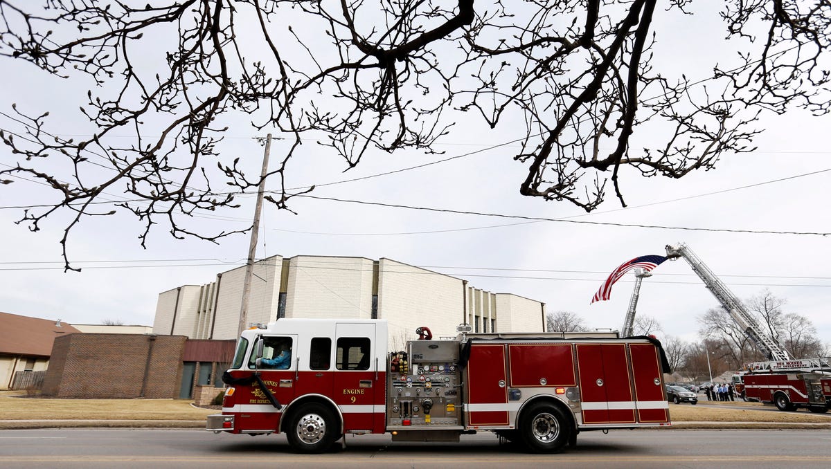 10 photos: Firefighter funeral procession
