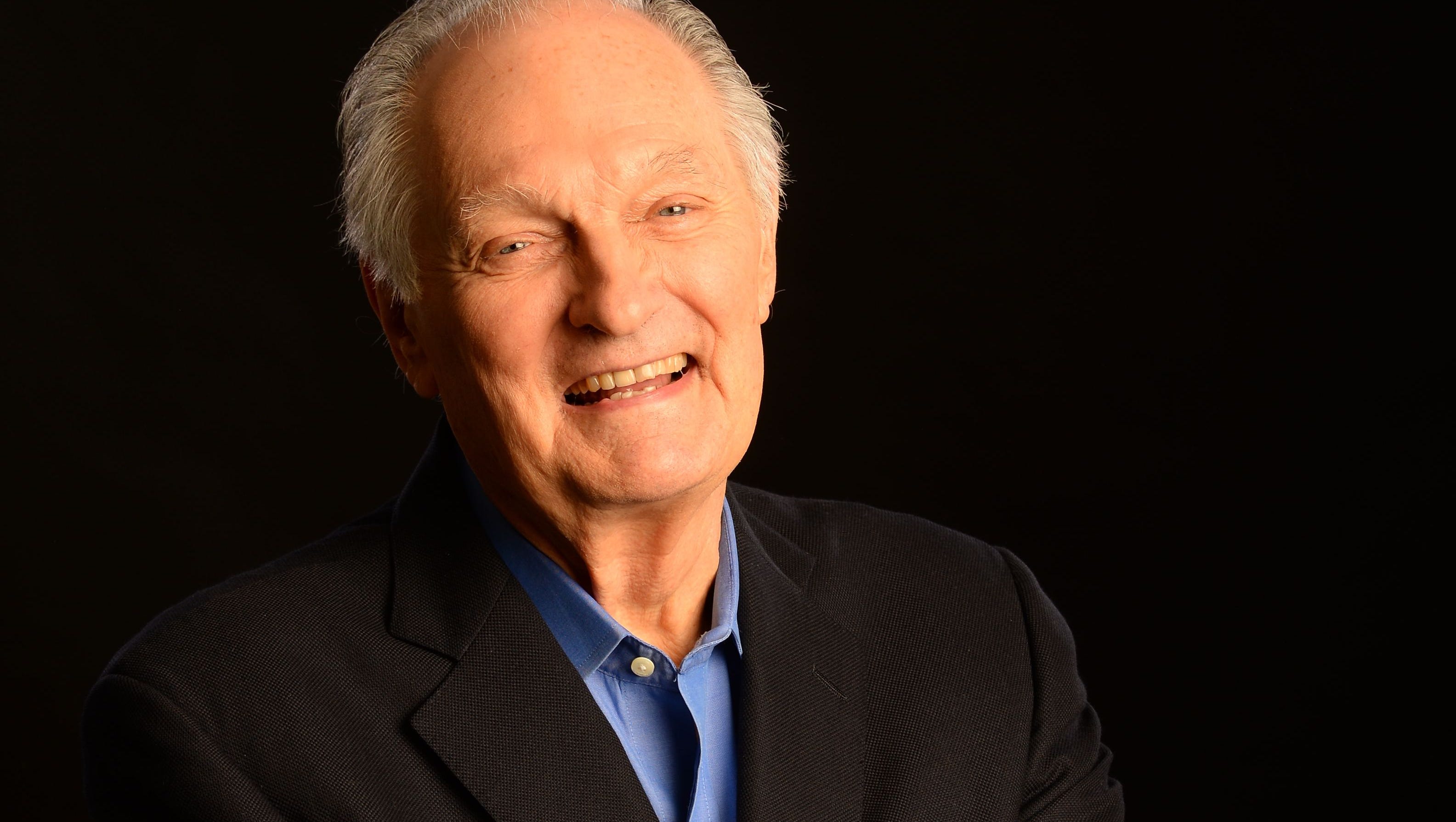 #BookmarkThis: Alan Alda on bad dentists and good times on 'M*A*S*H'