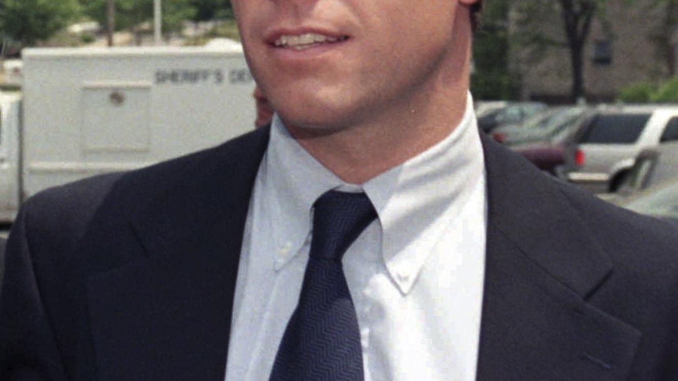 ‘Preppy rapist’ Alex Kelly now a skydiving instructor