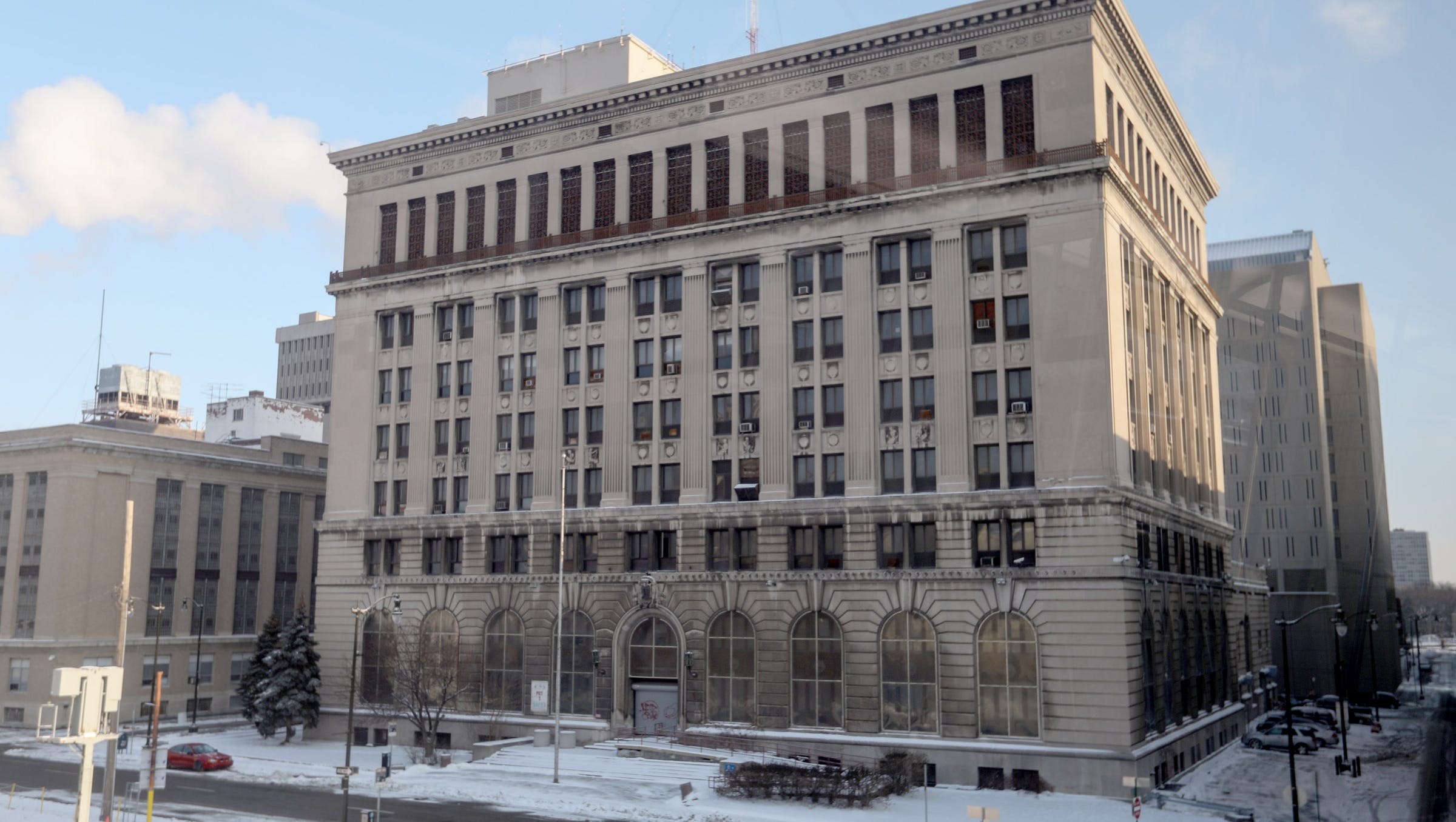 Detroit's old police HQ: Escapes, vanishing evidence, bird corpses