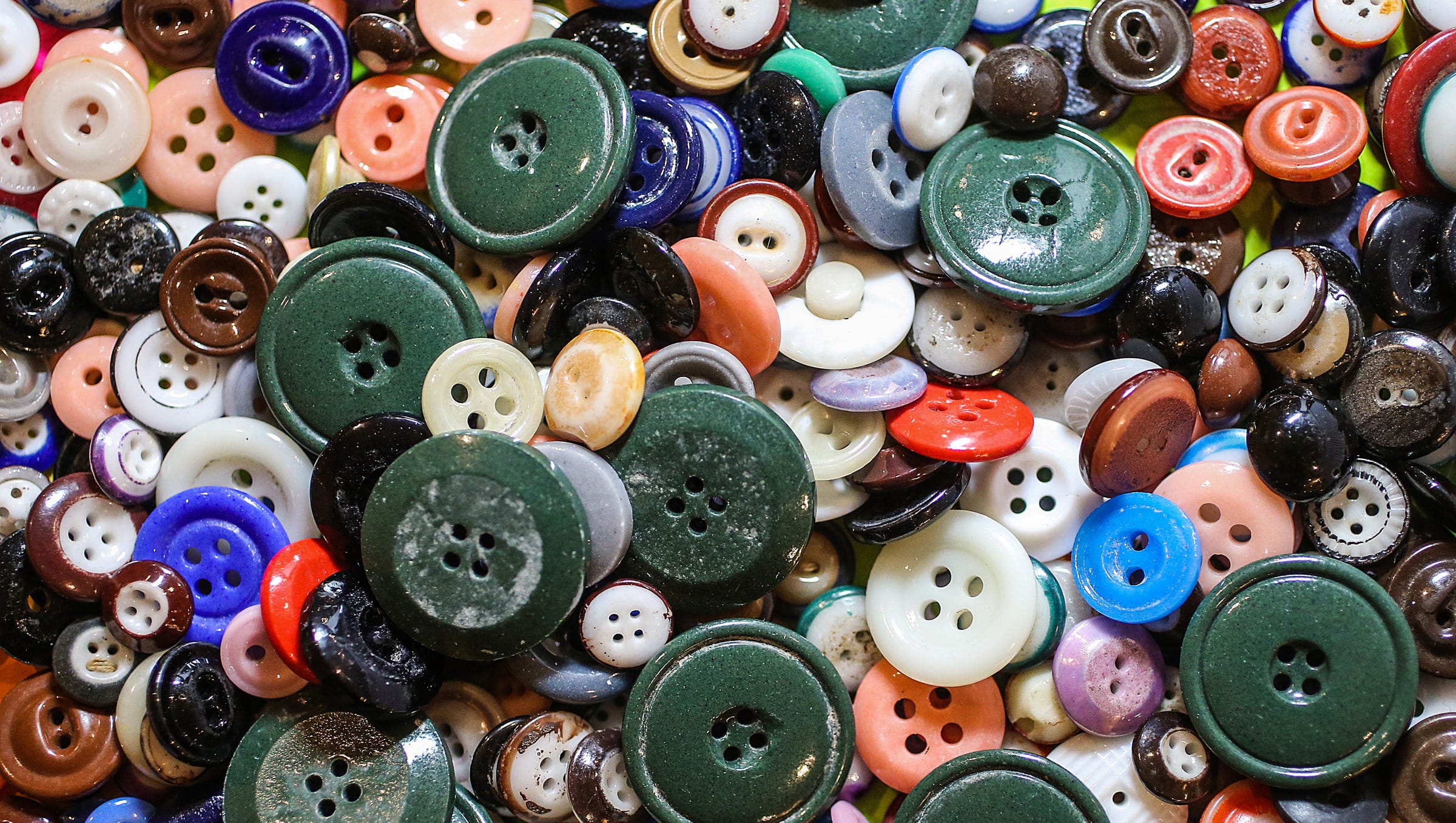 5 fascinating buttons at the Button Show in Indianapolis
