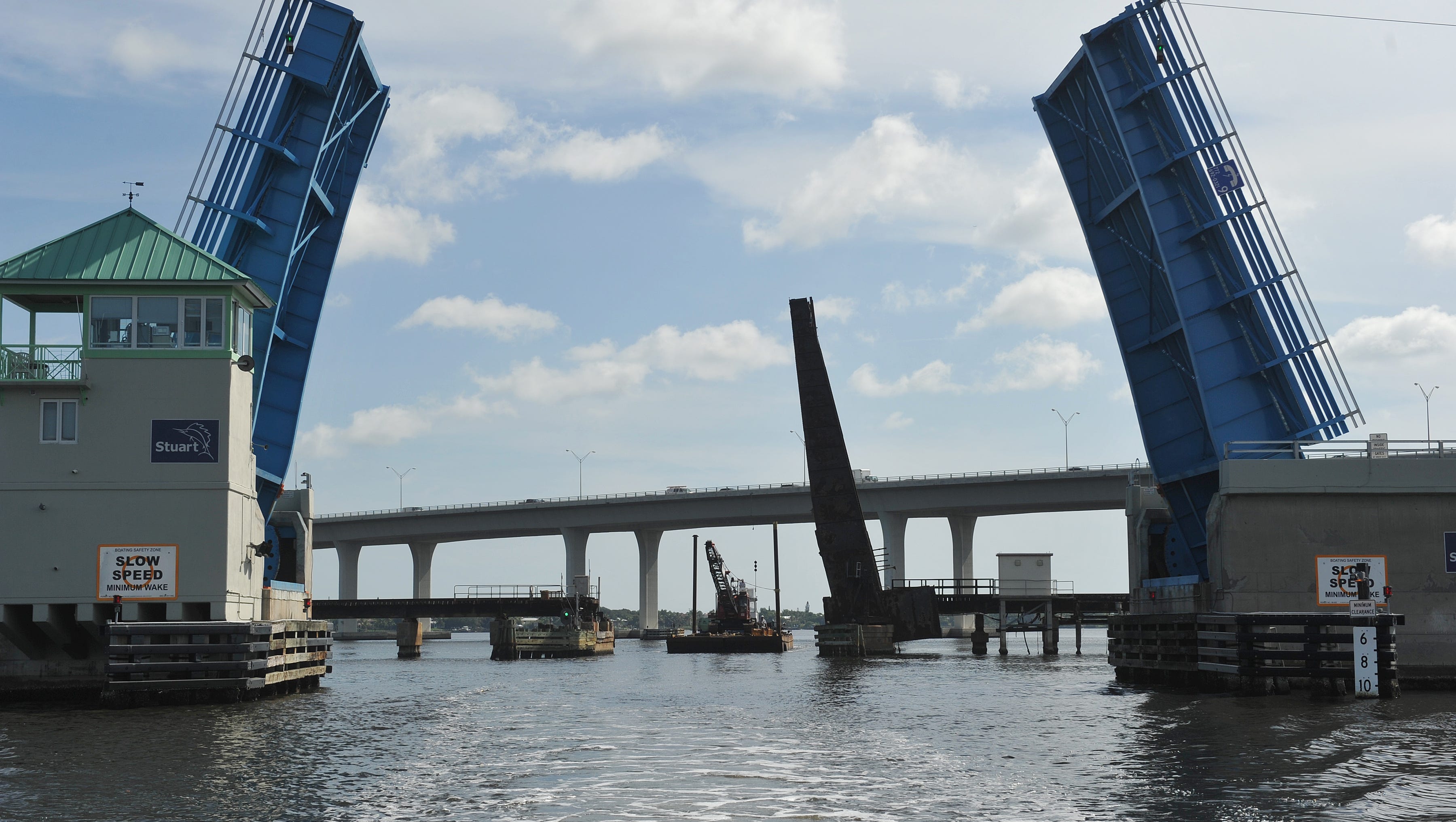 FDOT fully closed Roosevelt Bridge for crack, falling concrete