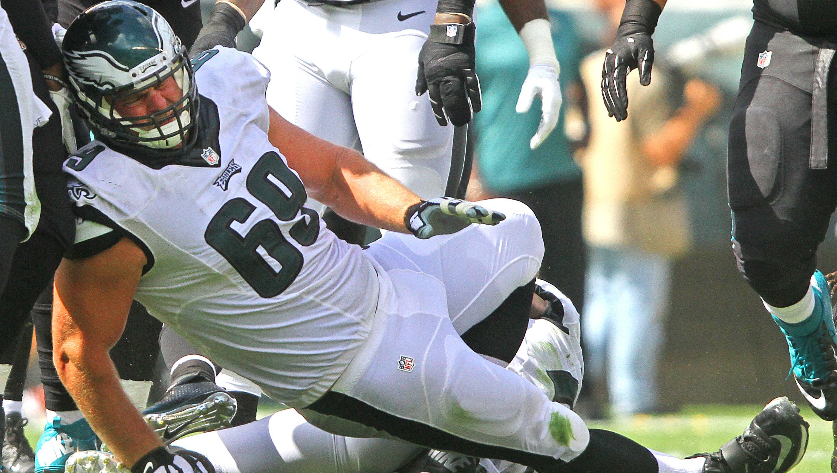 Evan Mathis takes another step toward return