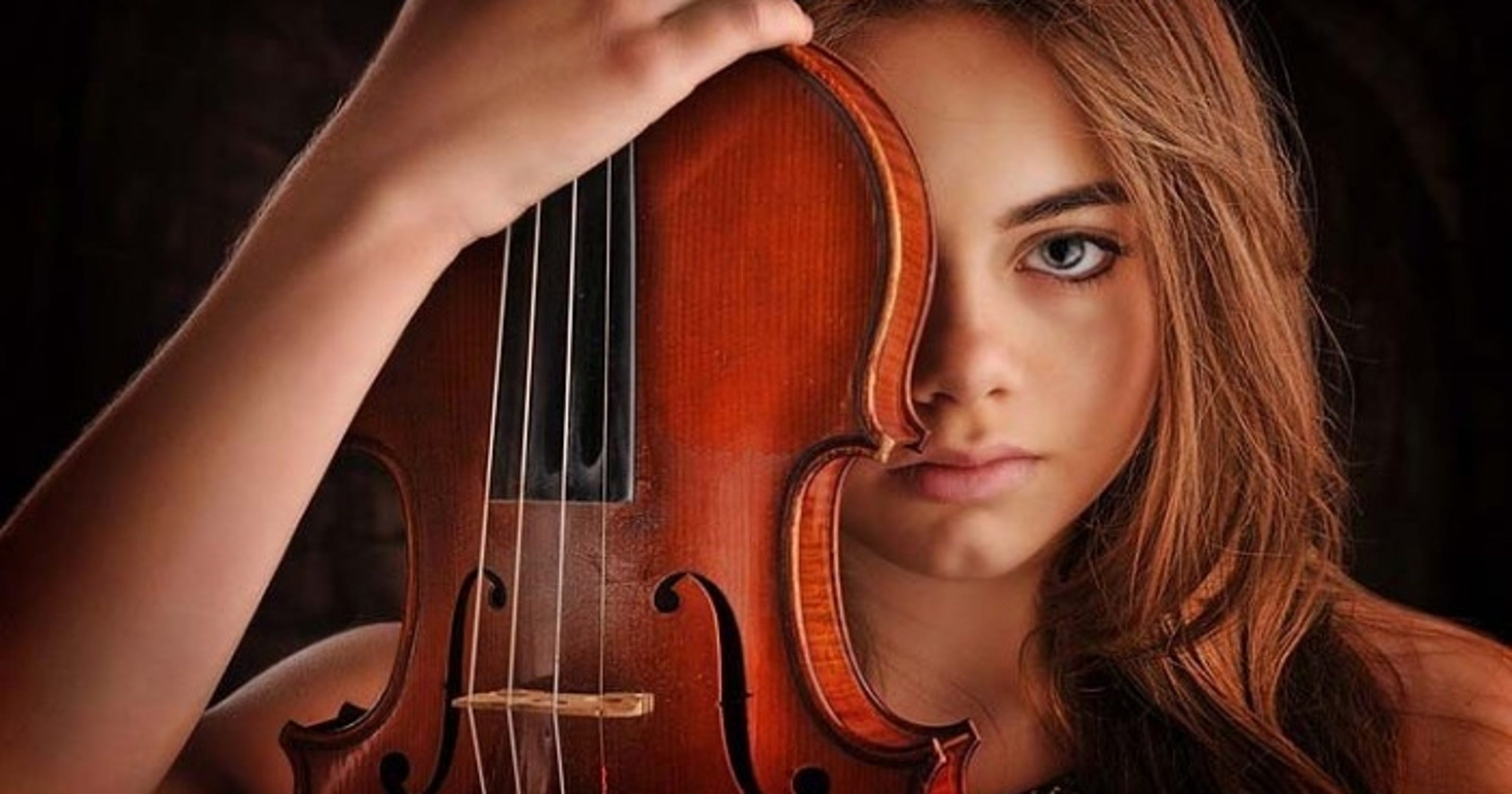 Webster musician Kate Lee wins Grammy for Best Bluegrass Album