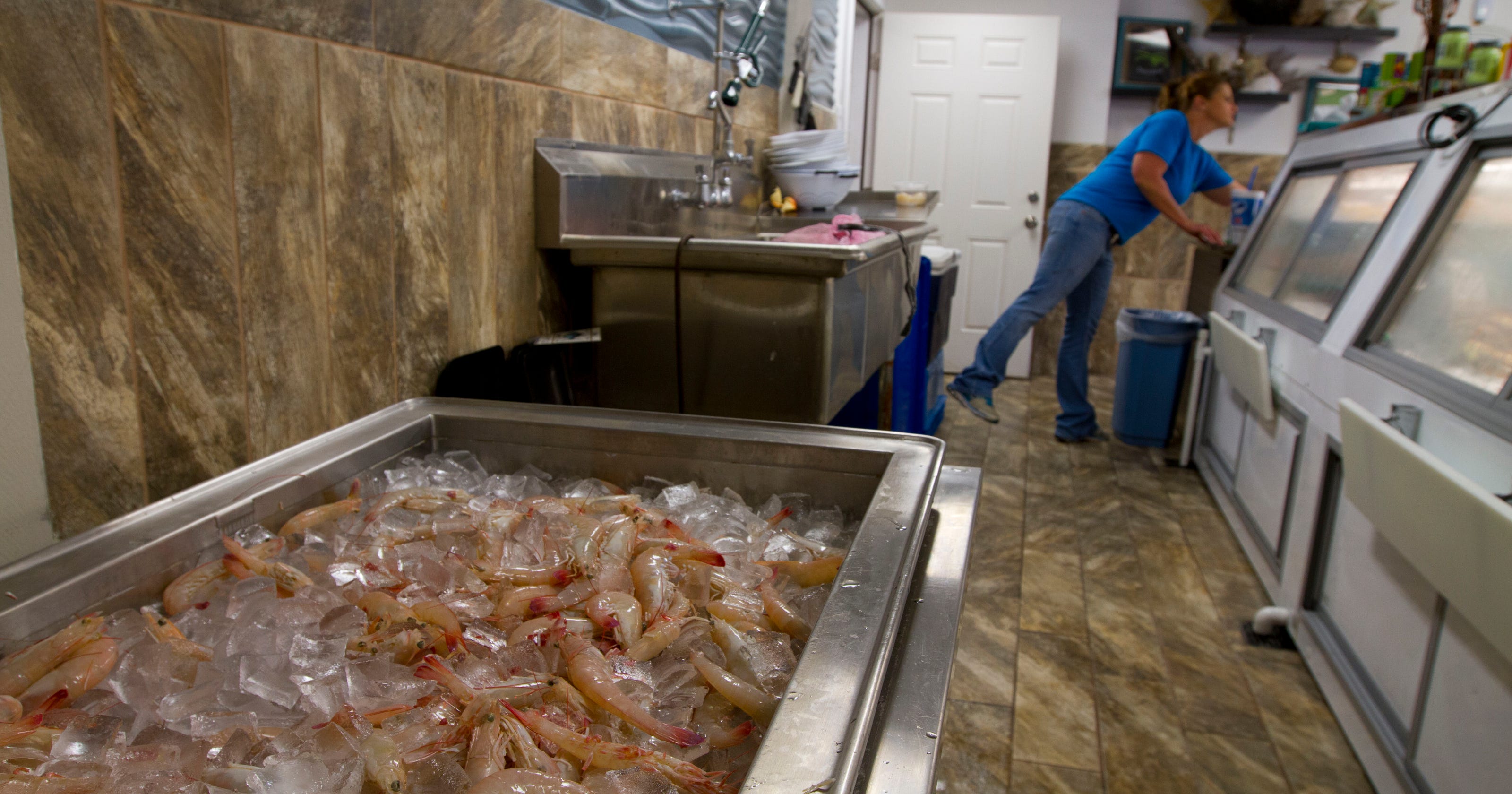 Shrimp rake in money, rave reviews